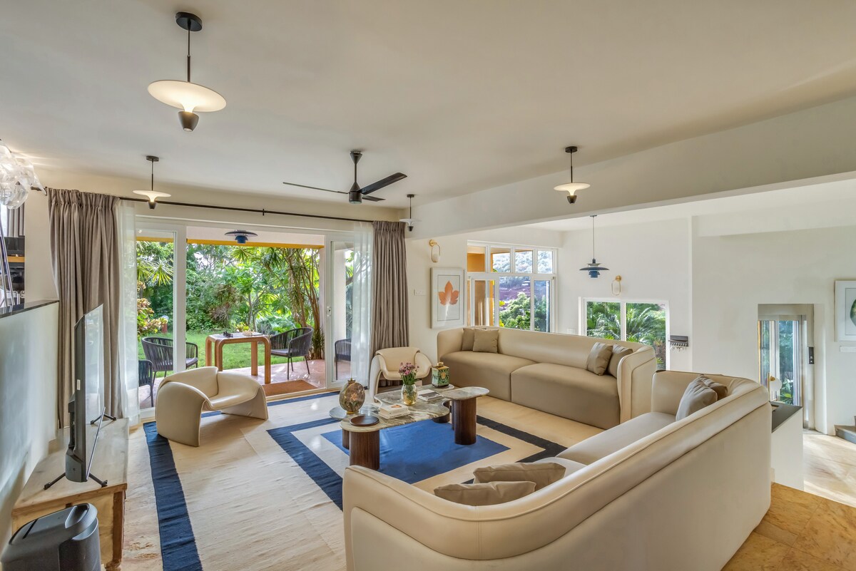 Sea View 6BHK Villa | Pool Lift Terrace by Savera Stays 𝗕𝗢𝗢𝗞 Goa Villa