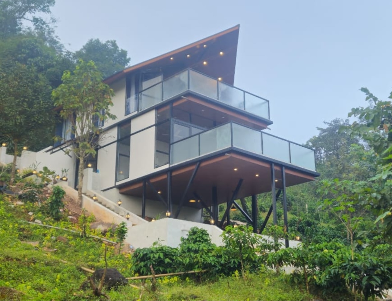 Vanam Homestay 𝗕𝗢𝗢𝗞 Sakleshpur Farm House