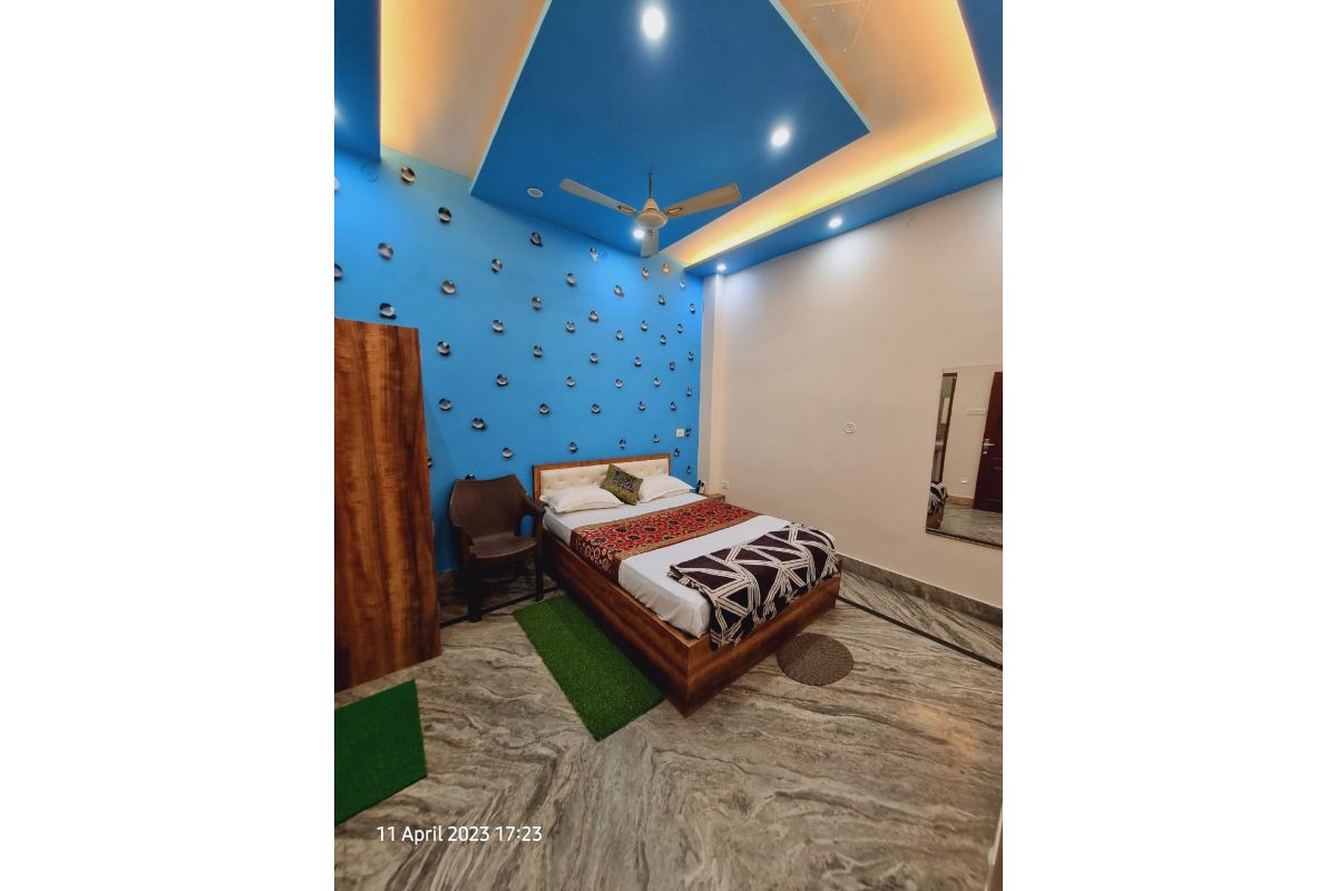 River View Guest House 𝗕𝗢𝗢𝗞 Varanasi Homestay