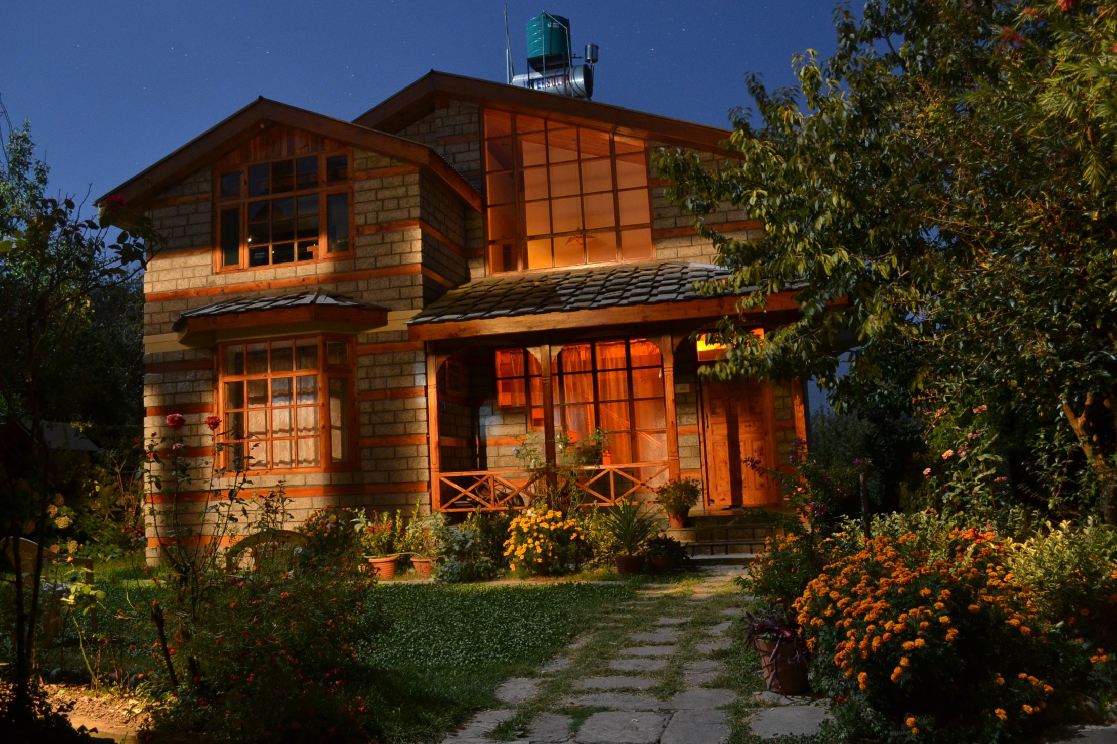 Bangloo, Three Bedroom Cottage 𝗕𝗢𝗢𝗞 Manali Homestay