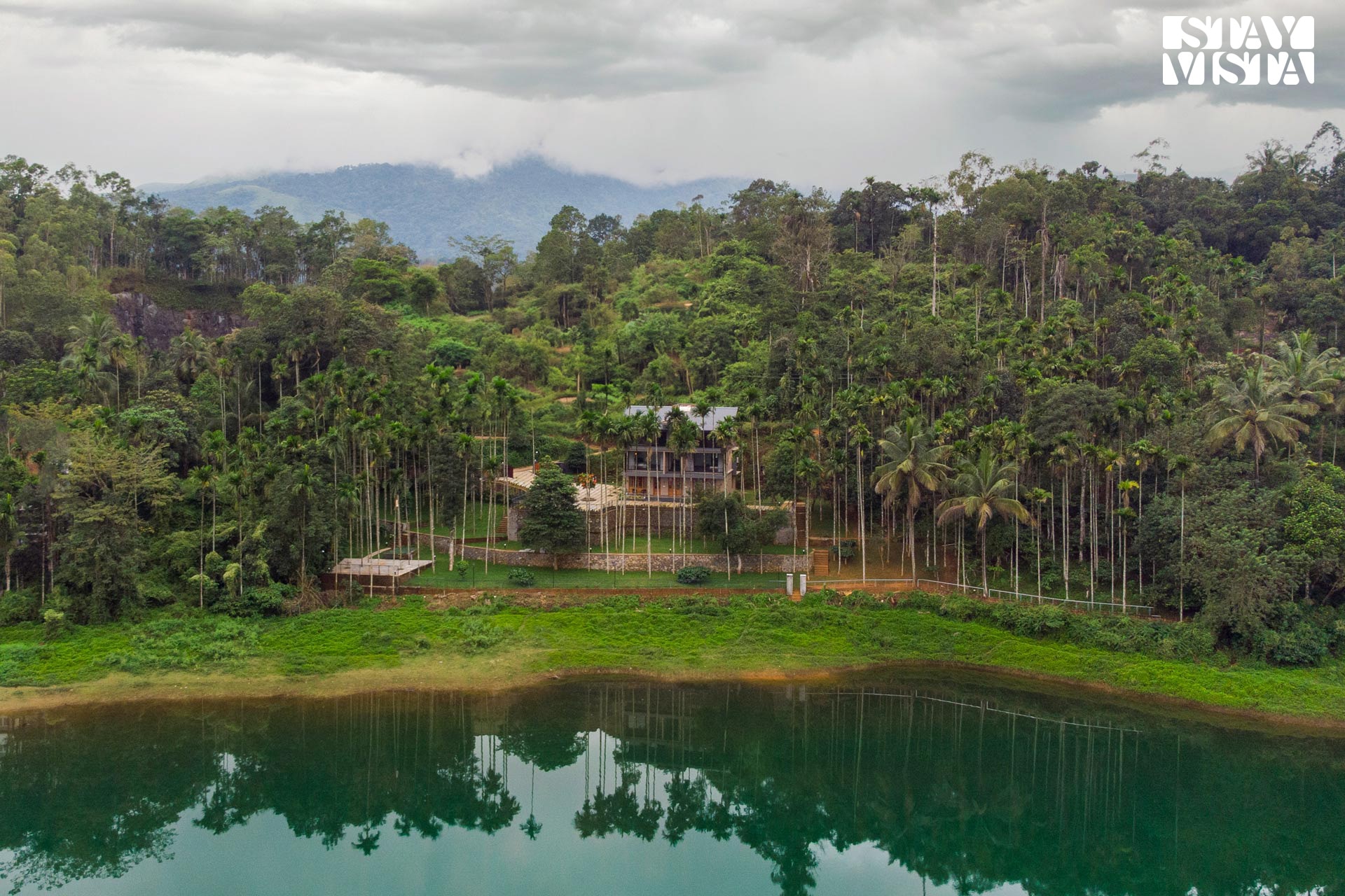 StayVista at Rivera 𝗕𝗢𝗢𝗞 Wayanad Villa