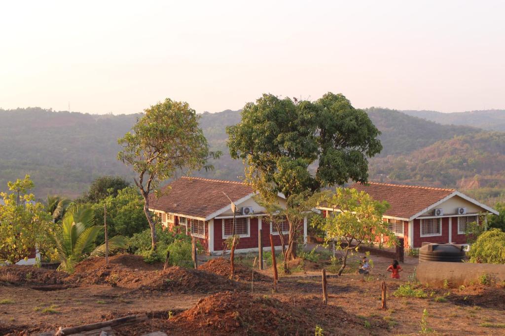 Bramhagiri Villas 𝗕𝗢𝗢𝗞 Lanja Hotel