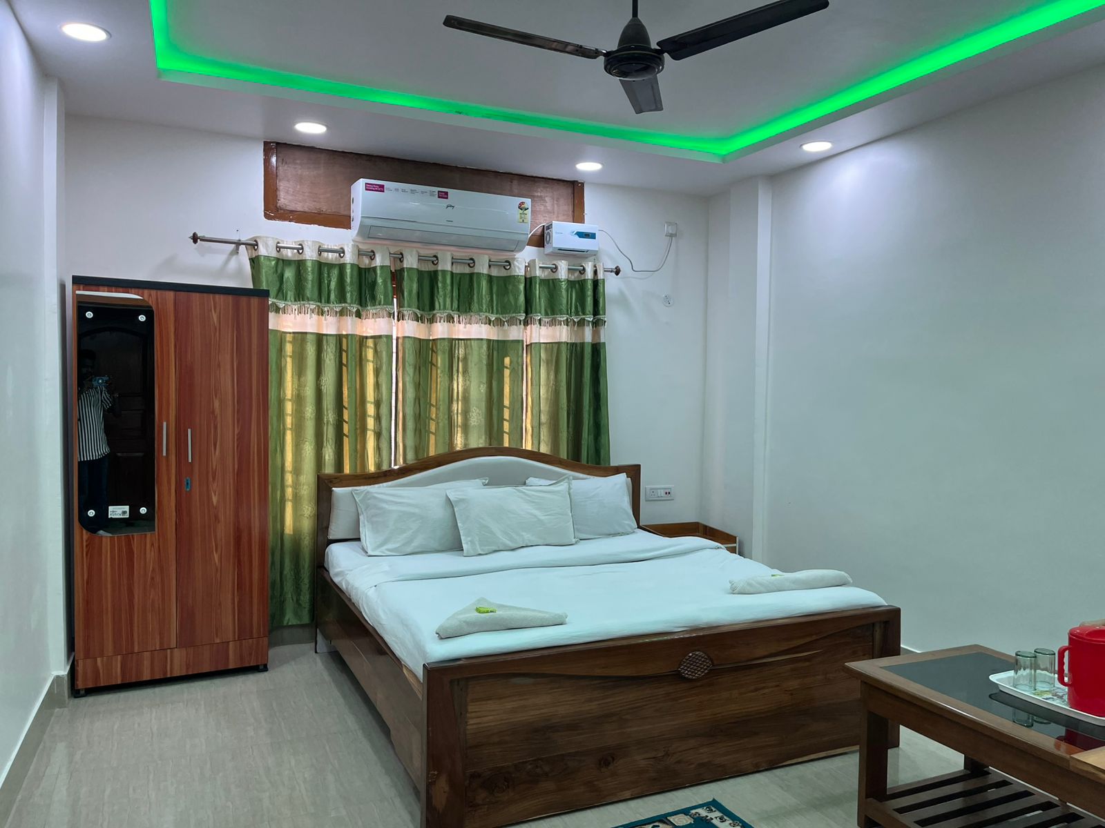 The Rhino Guest House and Homestay 𝗕𝗢𝗢𝗞 Kohora Homestay