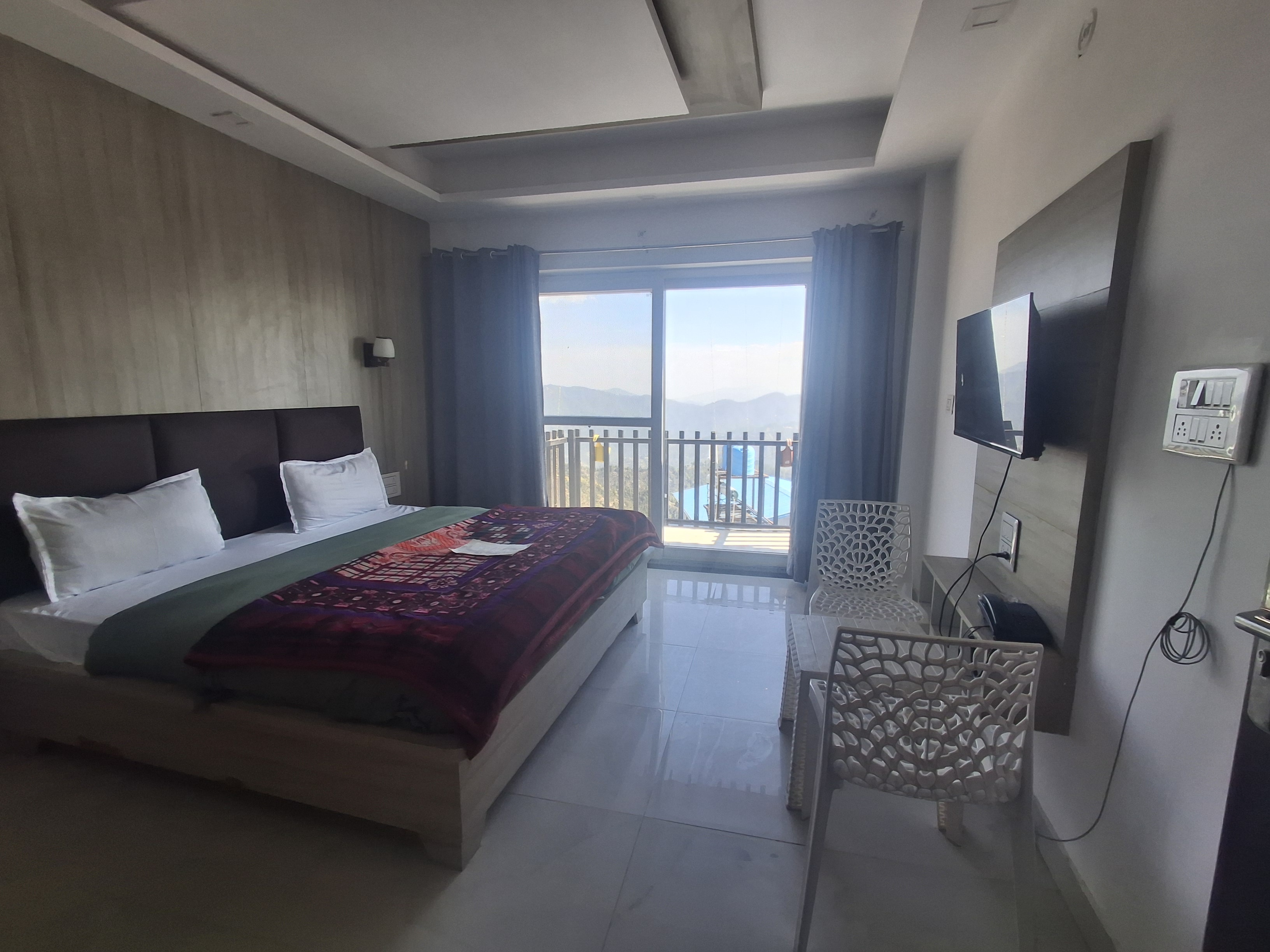 Blue Bird Home Stay 𝗕𝗢𝗢𝗞 Mukteshwar Homestay