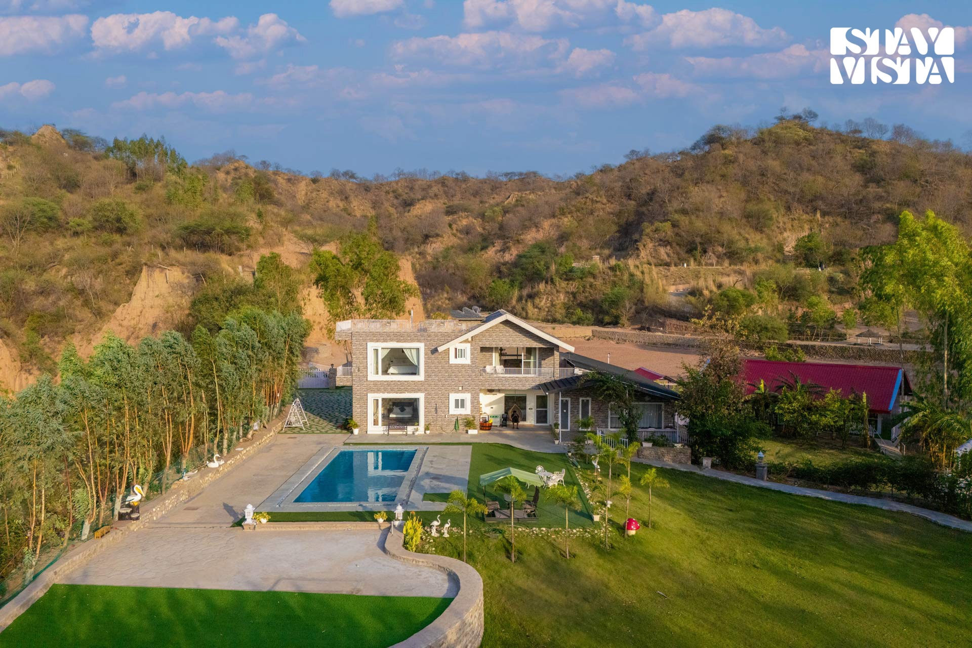 StayVista at Vanilla @ Silver Slopes 𝗕𝗢𝗢𝗞 Kalka Villa