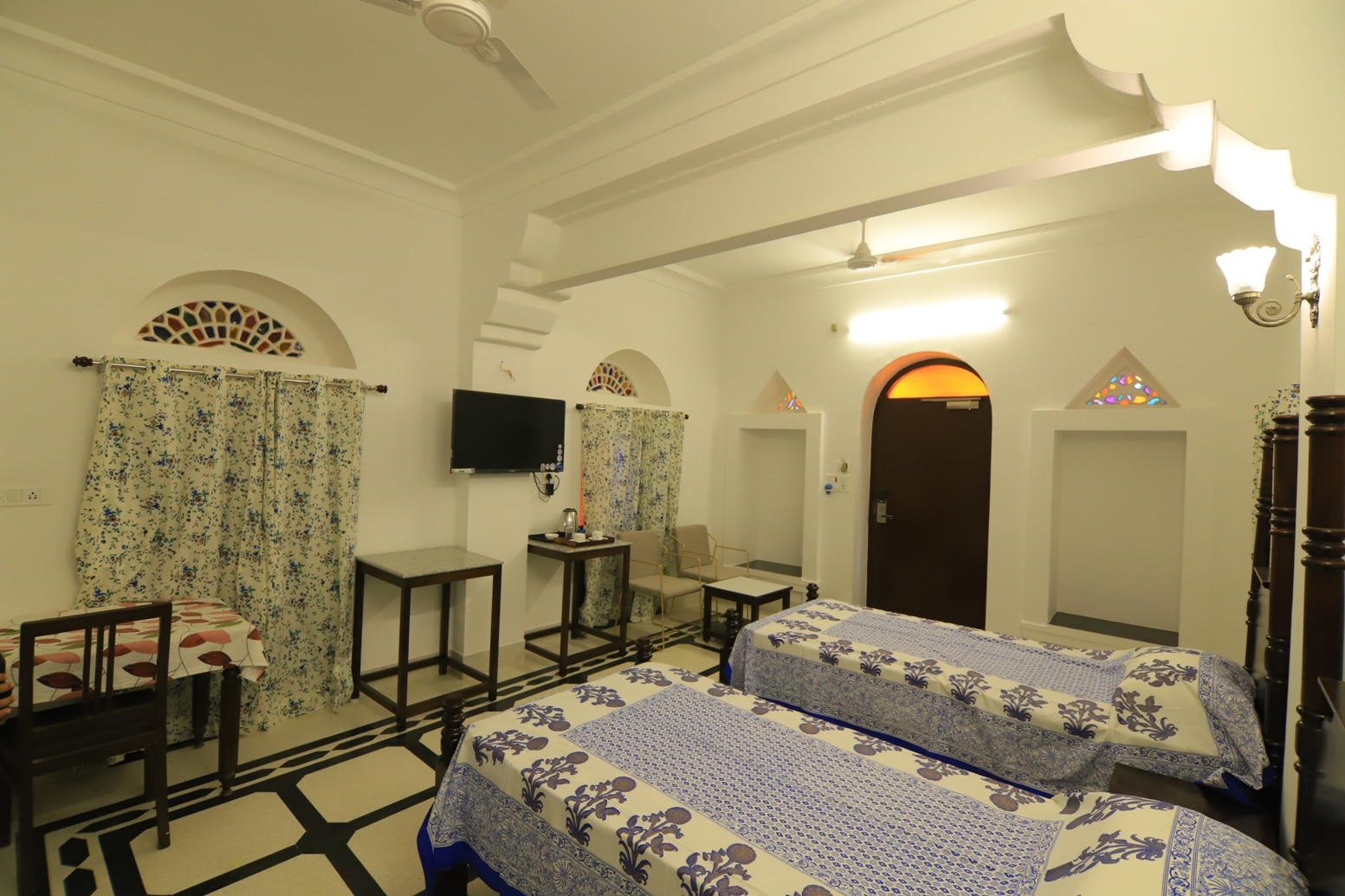 Chanod Haveli 𝗕𝗢𝗢𝗞 Jodhpur Homestay