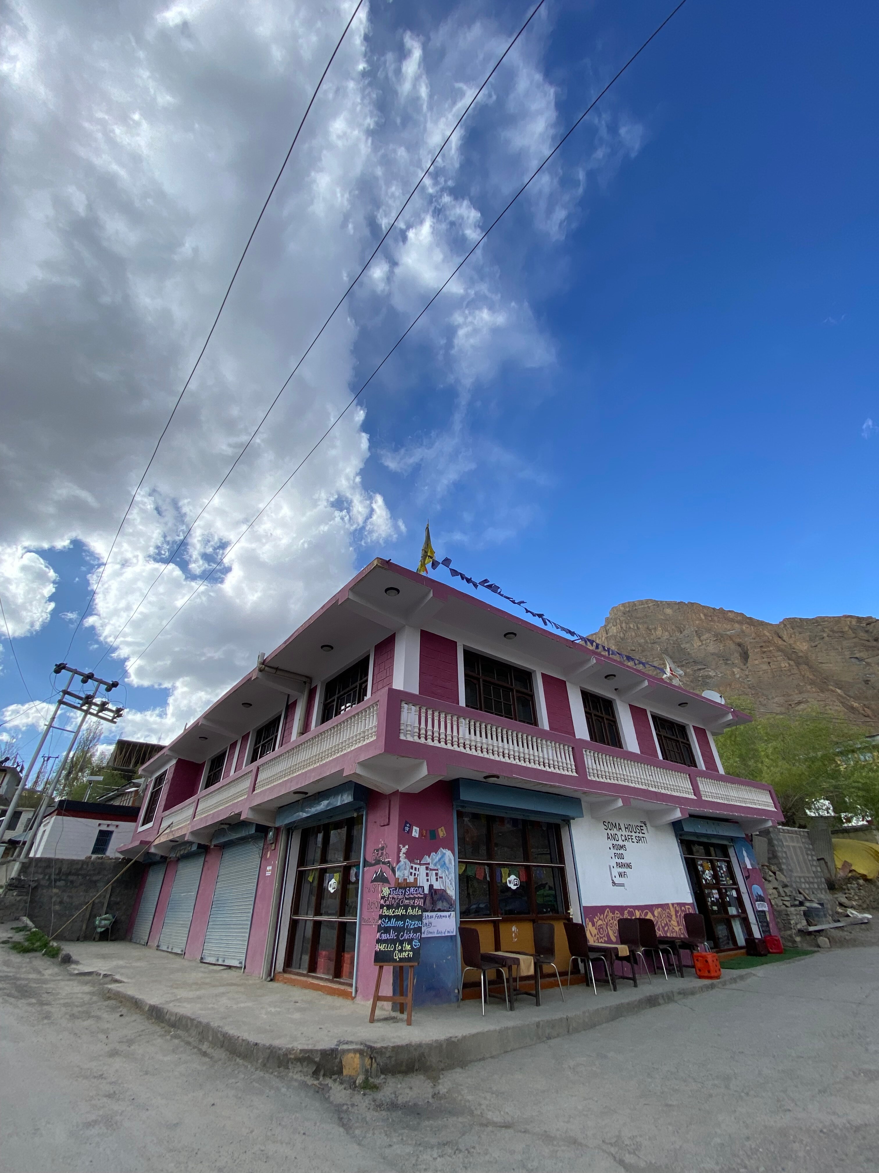 SomaHouse and Cafe Spiti 𝗕𝗢𝗢𝗞 Spiti Homestay