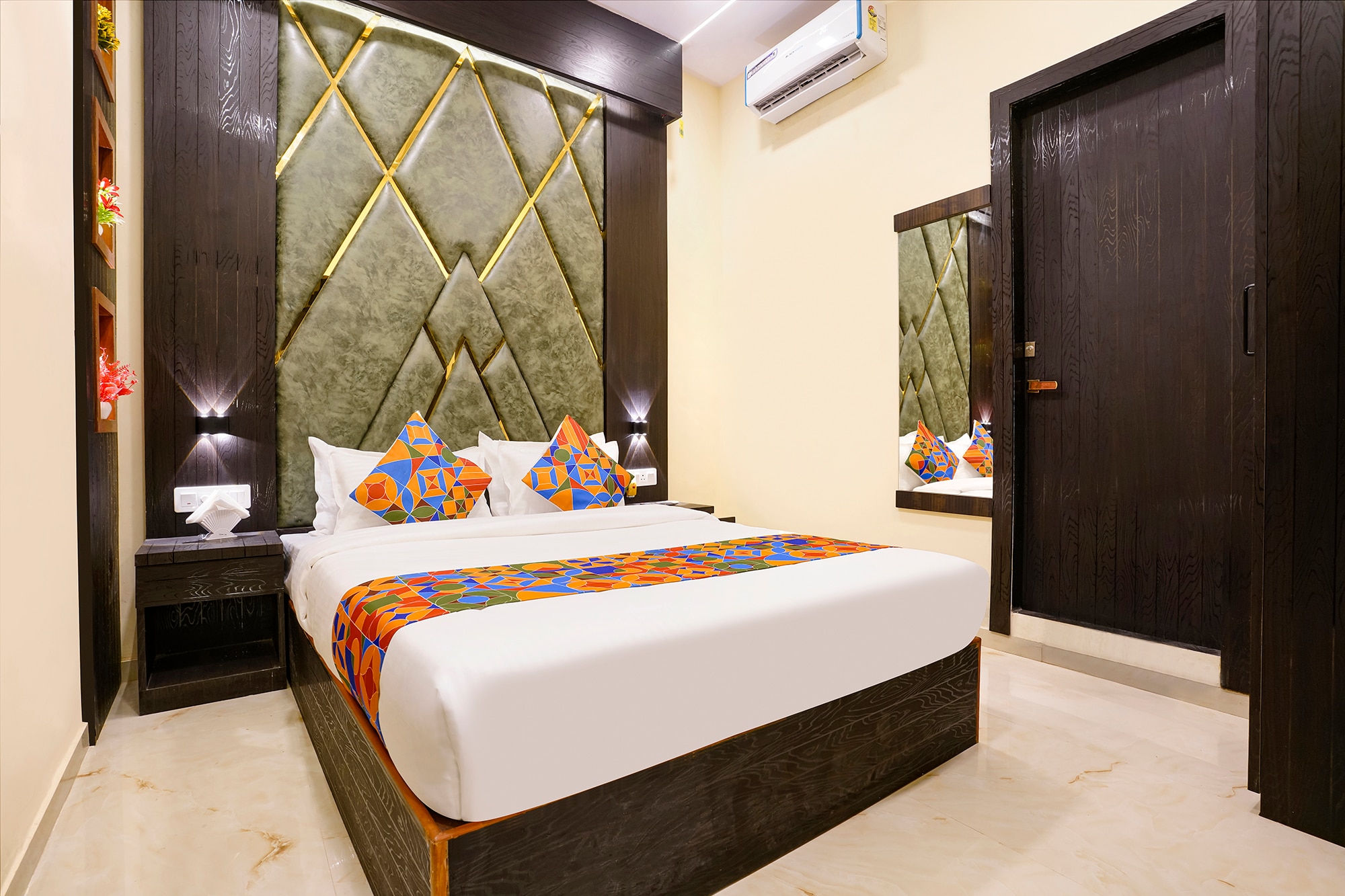 FabHotel Skyline Suite - Nr Sahar Cargo 𝗕𝗢𝗢𝗞 Mumbai Hotel