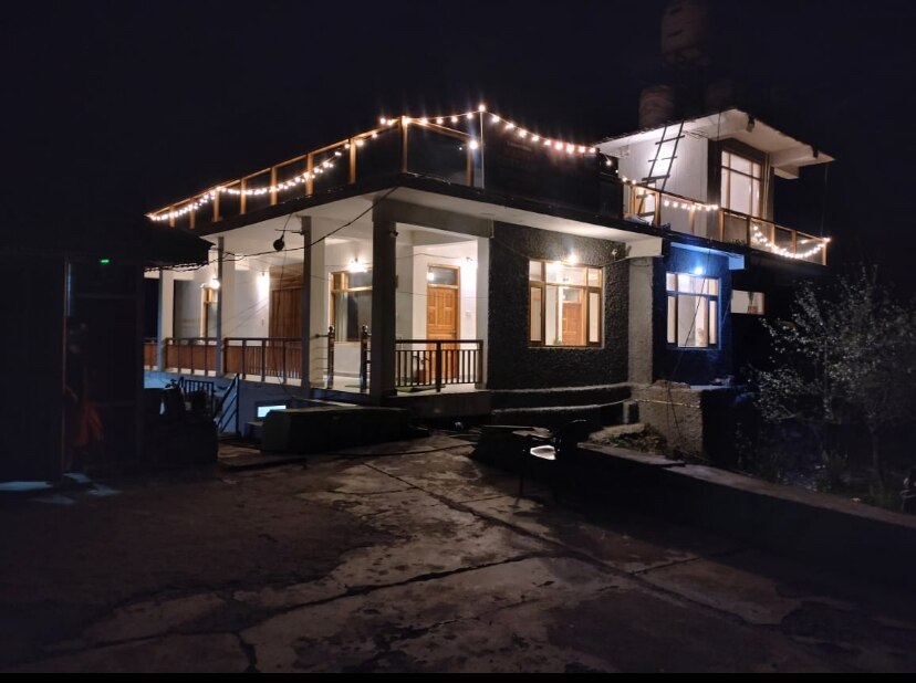 Kaith Cottage | Rooms in a Homestay 𝗕𝗢𝗢𝗞 Theog Homestay