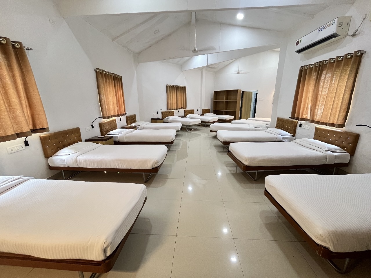 Rustic River Resort 𝗕𝗢𝗢𝗞 Wada Resort