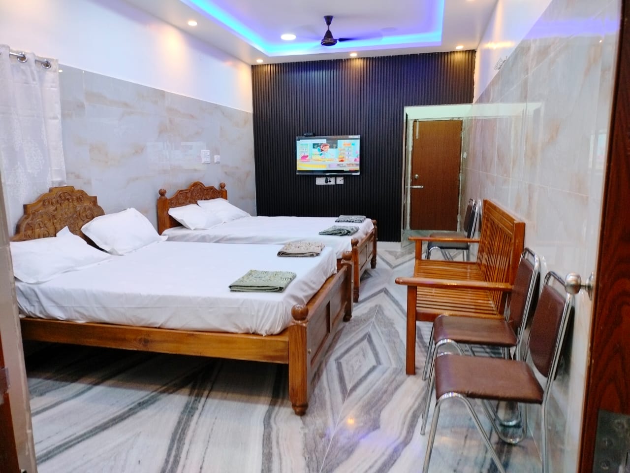 Le falls Villa Kutralam - Reviews, Photos & Offer