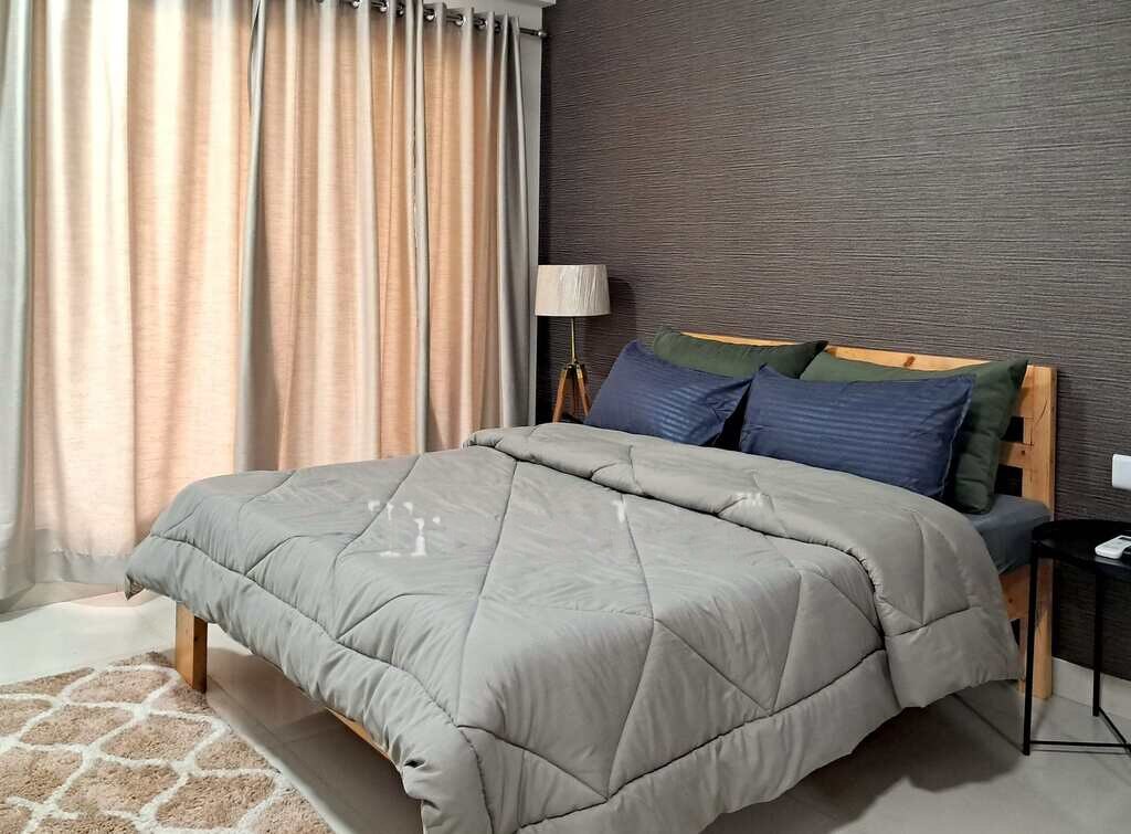 Trustedstays POWMV1. 𝗕𝗢𝗢𝗞 Mumbai Apartment