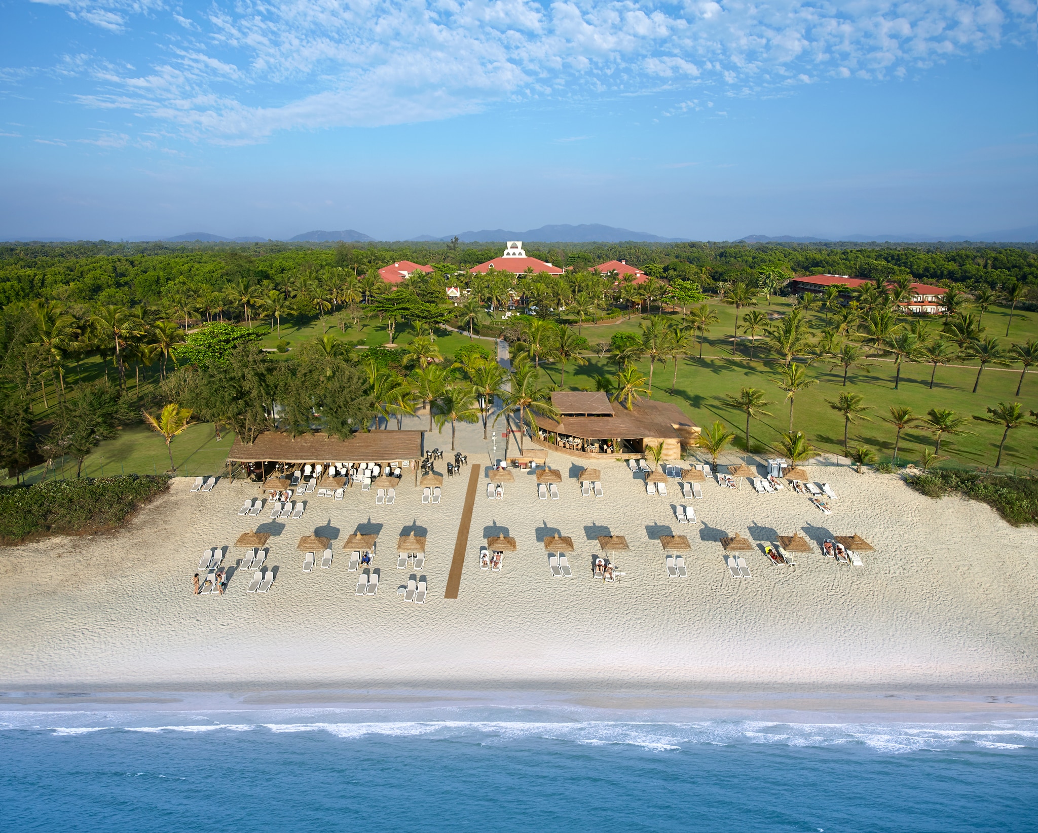 Caravela Beach Resort 𝗕𝗢𝗢𝗞 Goa Resort