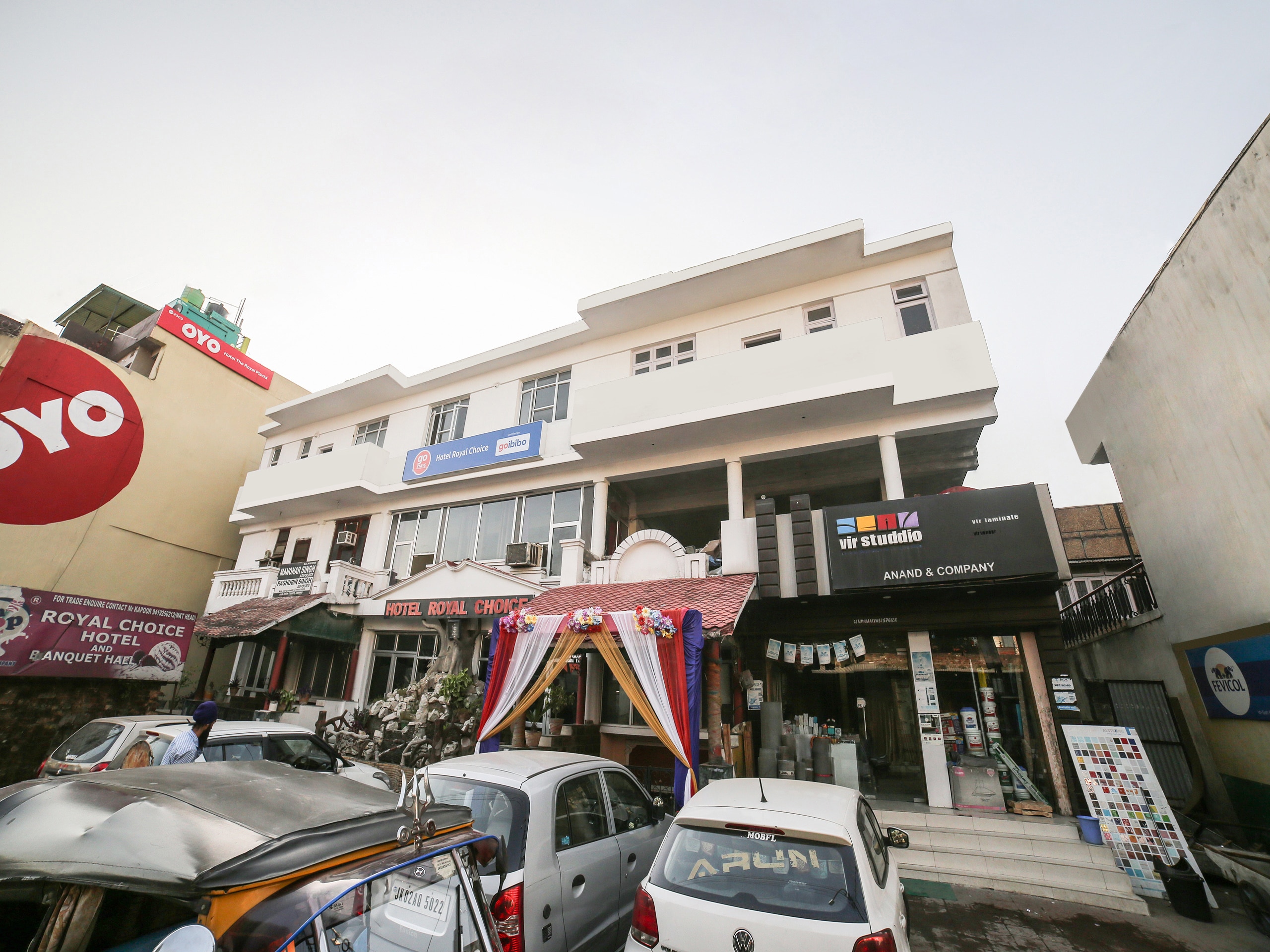 hotel royal choice 𝗕𝗢𝗢𝗞 Jammu Guest House