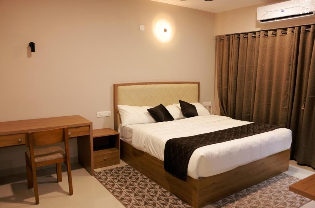 PLATiNUM AIRPORT SUITS Apartment Cochin - Reviews, Photos & Offer