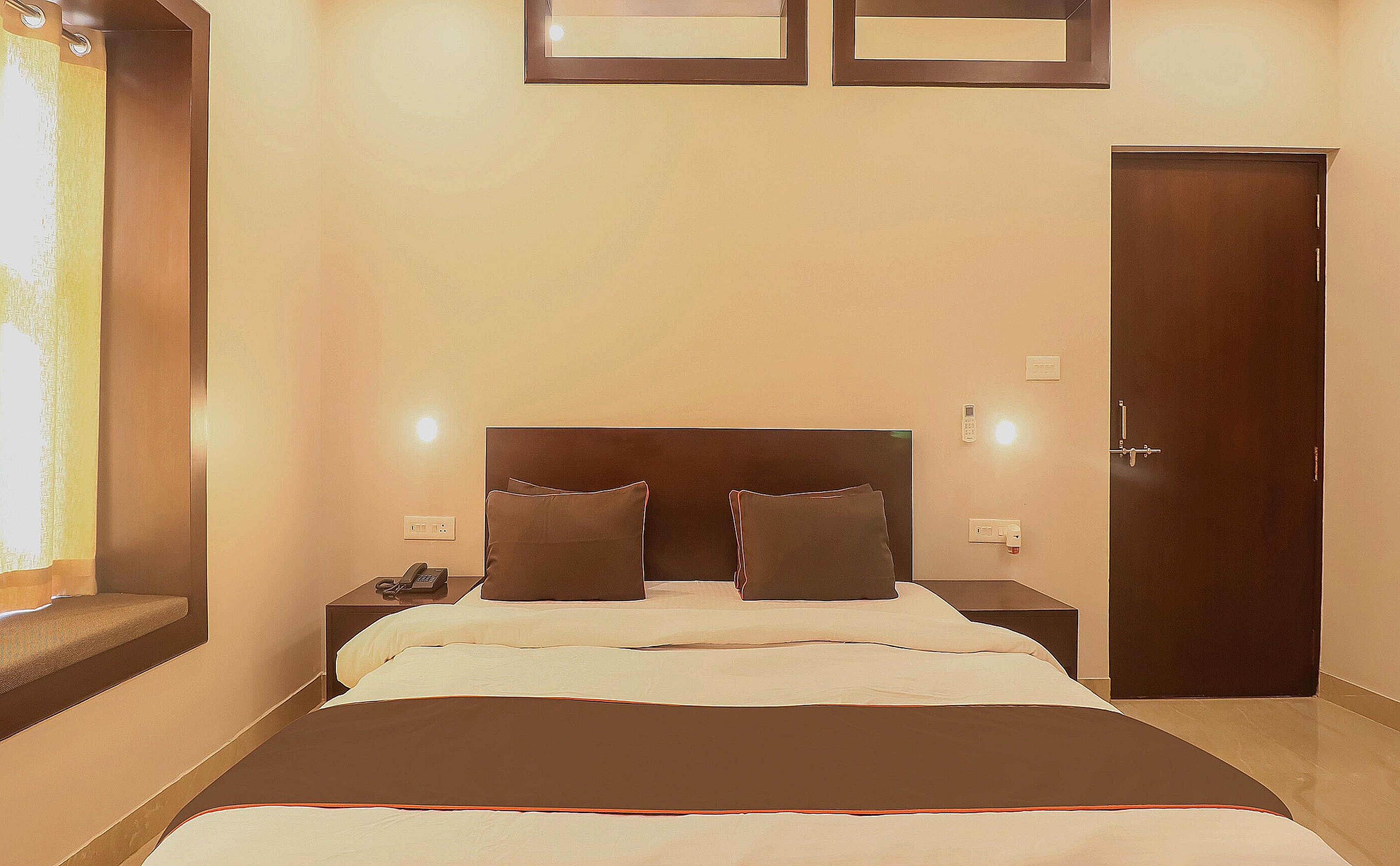 Super Townhouse Amaraa Farms Near LuLu Hypermarket 𝗕𝗢𝗢𝗞 Lucknow Hotel
