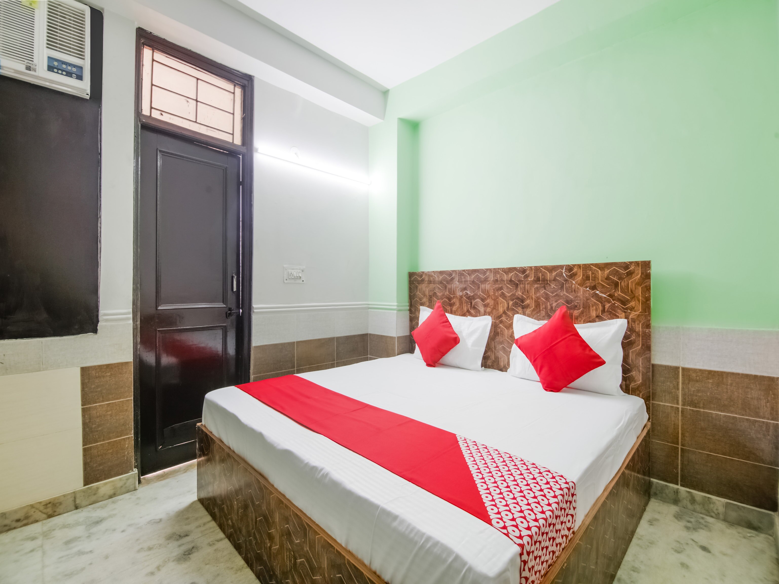 Hotel O Red Rose, Delhi Start From AED 60 per night - Price, Address ...