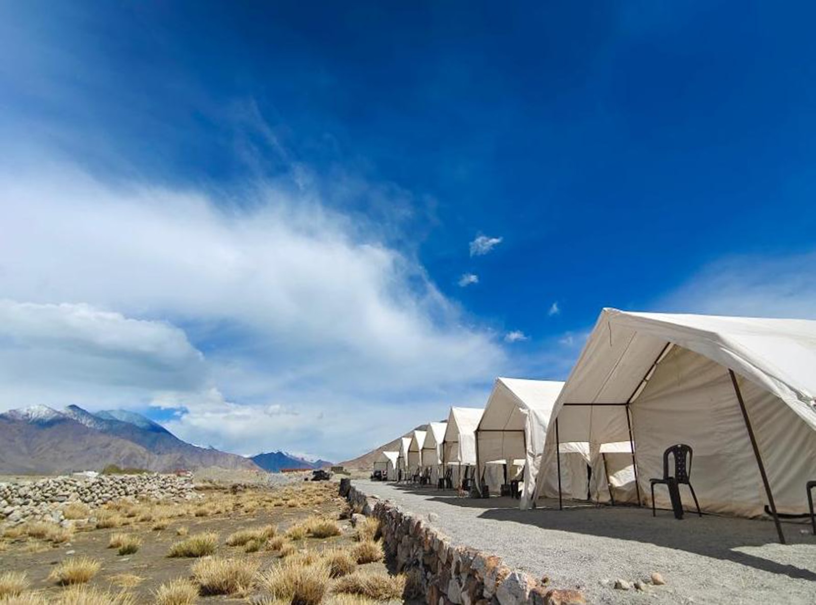 Camp Blue Waves 𝗕𝗢𝗢𝗞 Pangong Camp