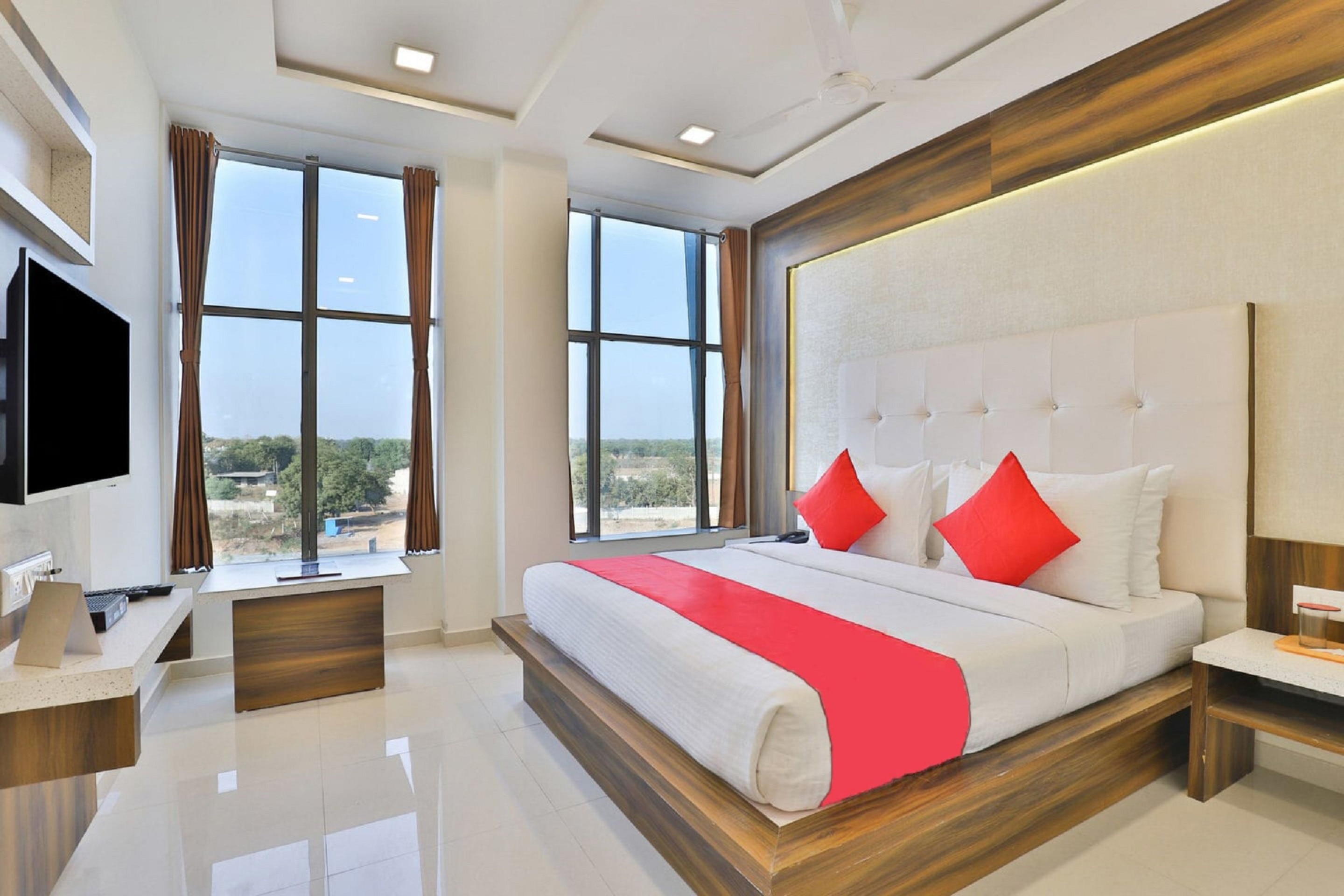 Hotel Maryland Rooms Vadodara - Reviews, Photos & Offer