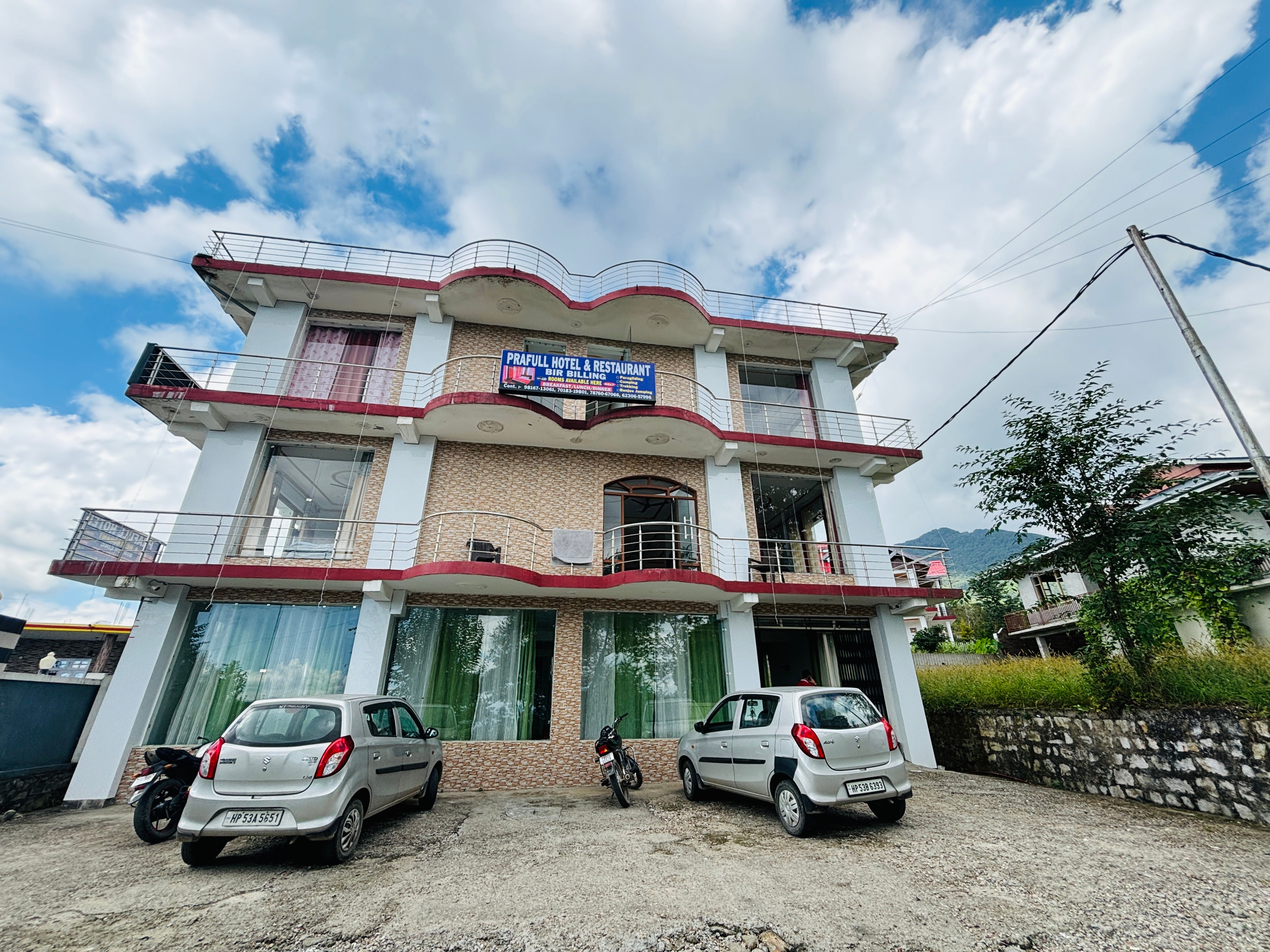 Hotel Prafull 𝗕𝗢𝗢𝗞 Bir Billing Hotel