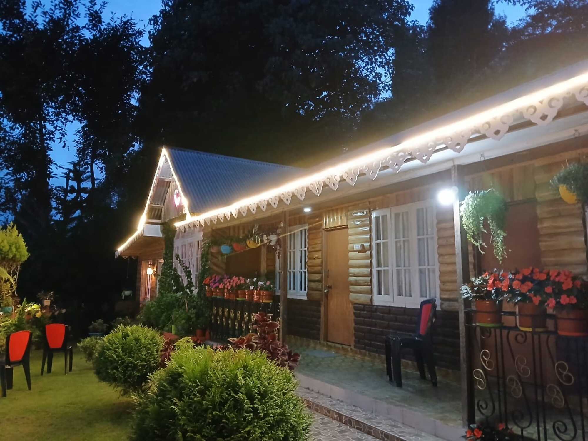 SAY Homes Pinewood. 𝗕𝗢𝗢𝗞 Kalimpong Homestay