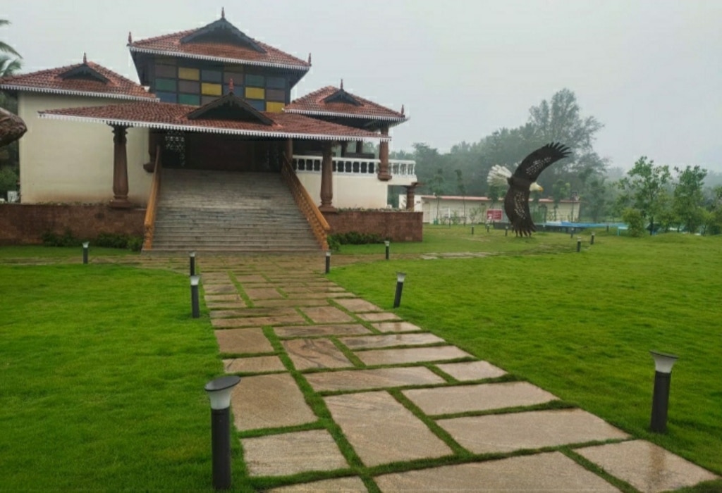 Photos of Siruvani Palace - Resort in Coimbatore