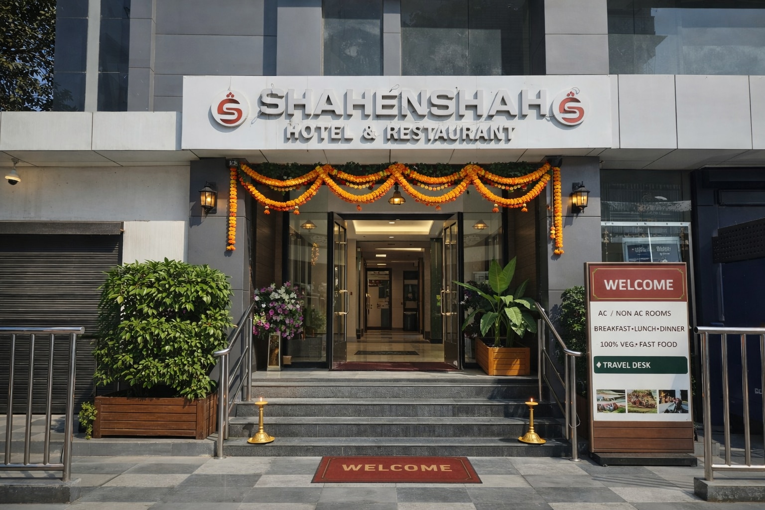 Shahenshah Hotel Prayagraj - Reviews, Photos & Offer
