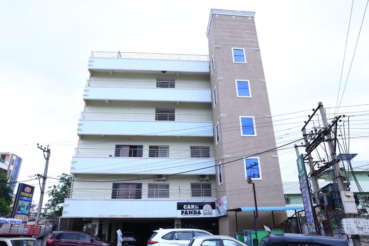 Sri Krishna Inn 𝗕𝗢𝗢𝗞 Kadapa Hotel
