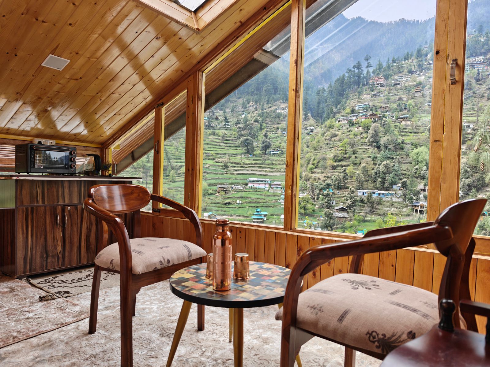 Avina Heaven 𝗕𝗢𝗢𝗞 Jibhi Homestay