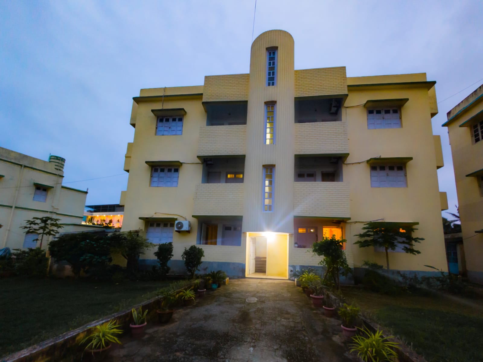 Aruni Homestay 3Mins Walk To Sea Beach || Entire 2BHK Apartments ...