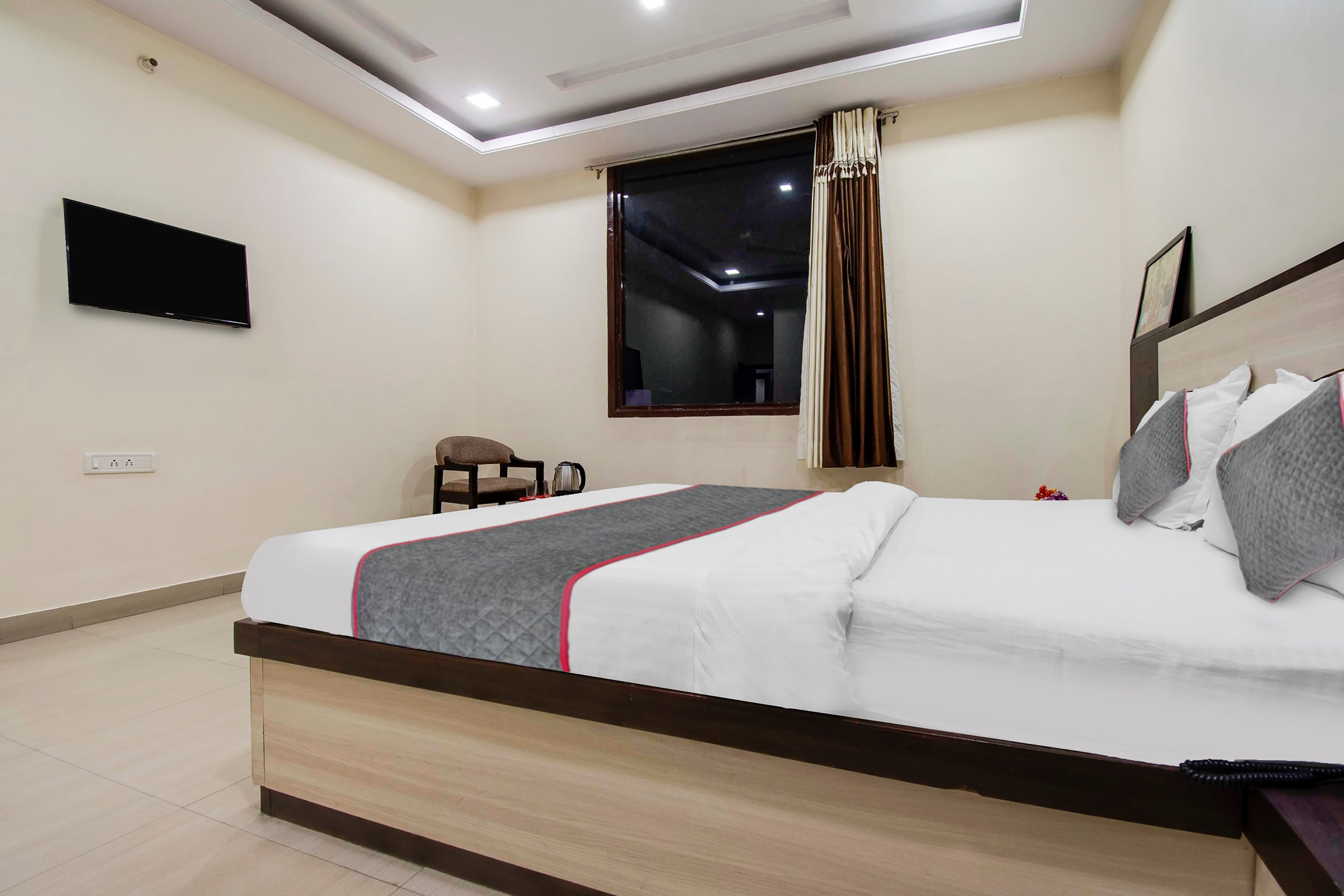 Hotel O Gulab Vatika Jaipur - Reviews, Photos & Offer