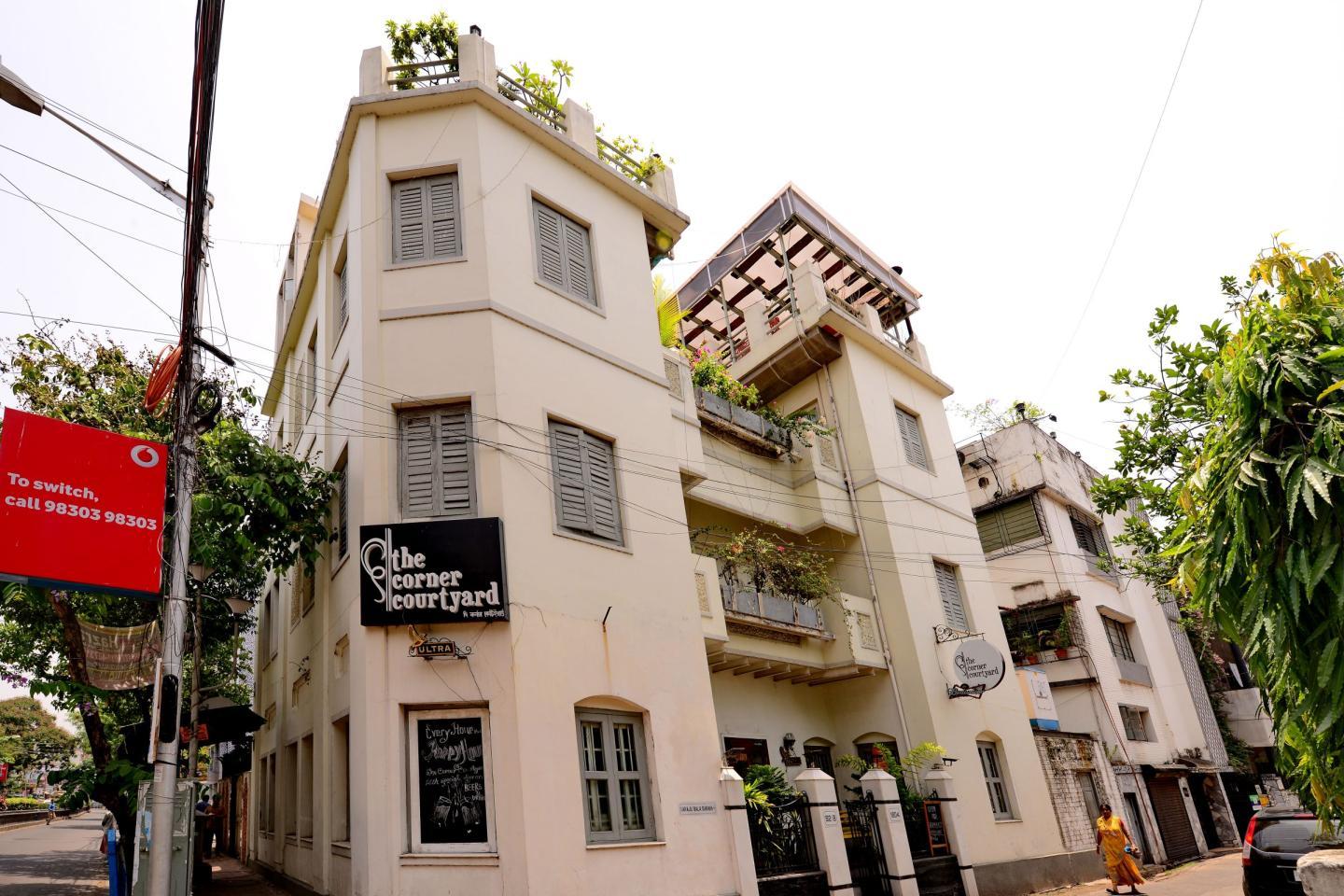 The Corner Courtyard - A Boutique Hotel 𝗕𝗢𝗢𝗞 Kolkata Hotel