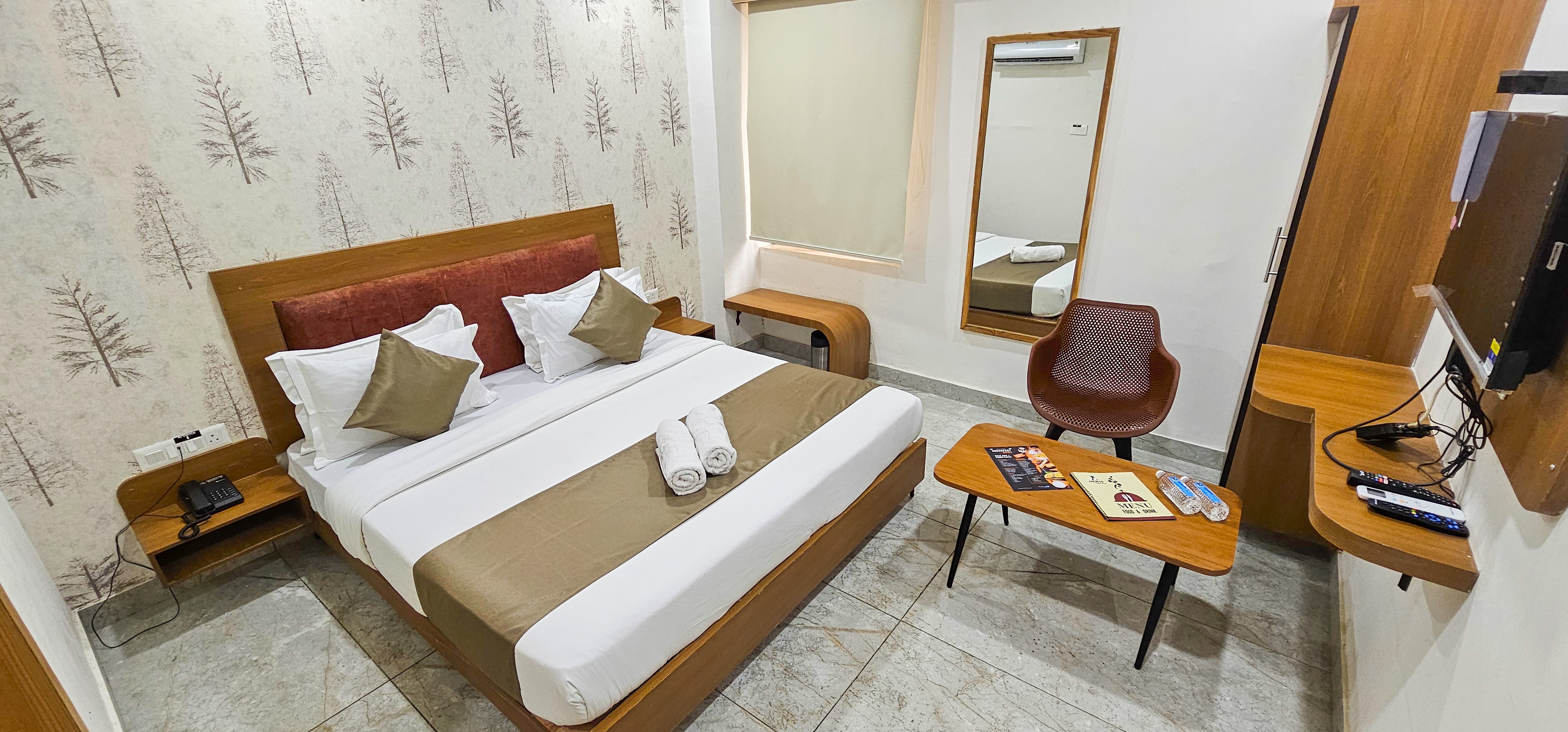 Hotel Nova Venus 𝗕𝗢𝗢𝗞 Rajkot Hotel