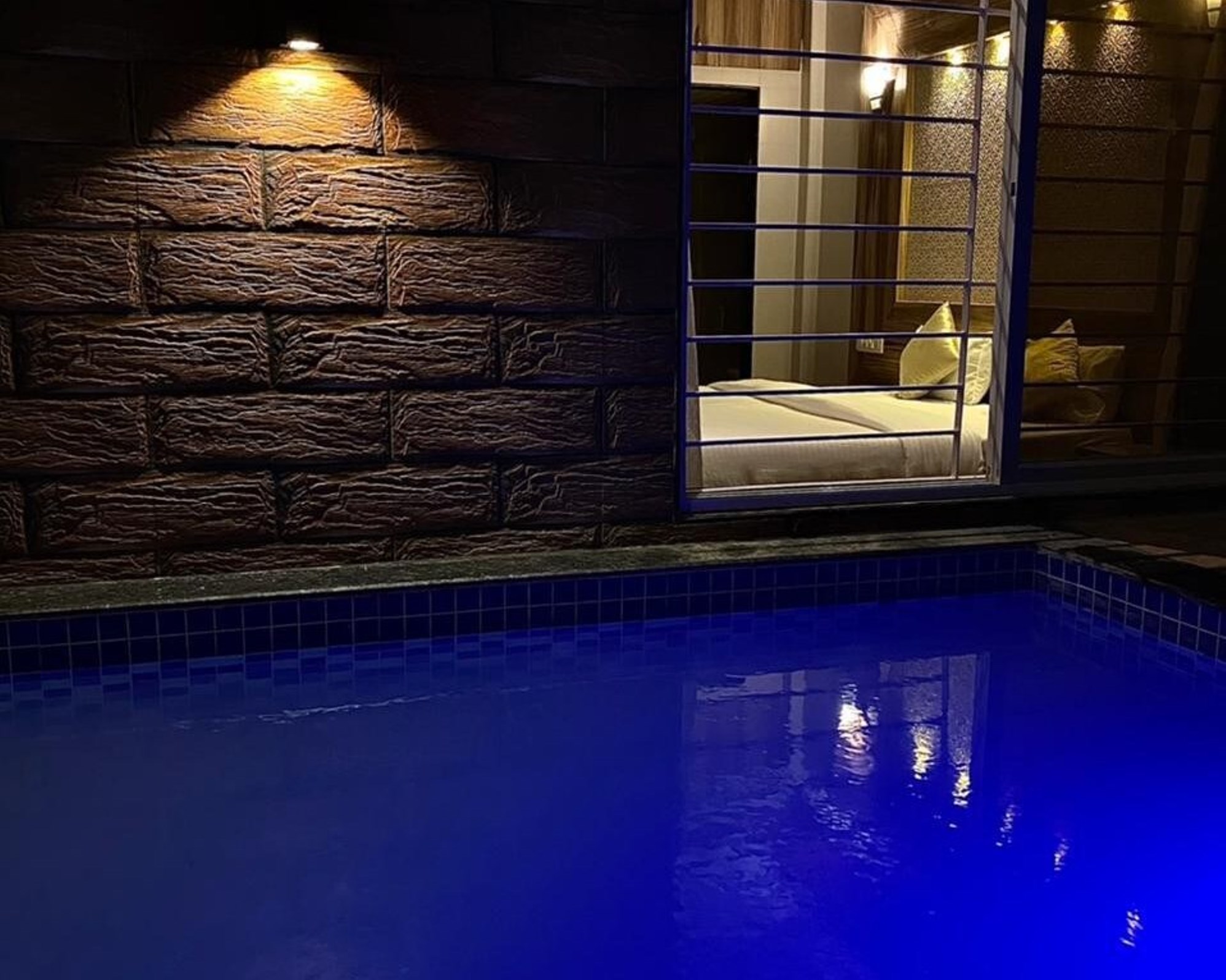 2 BHK MOUNT Cottage Supreme PRIVATE POOL 𝗕𝗢𝗢𝗞 Lonavala Cottage