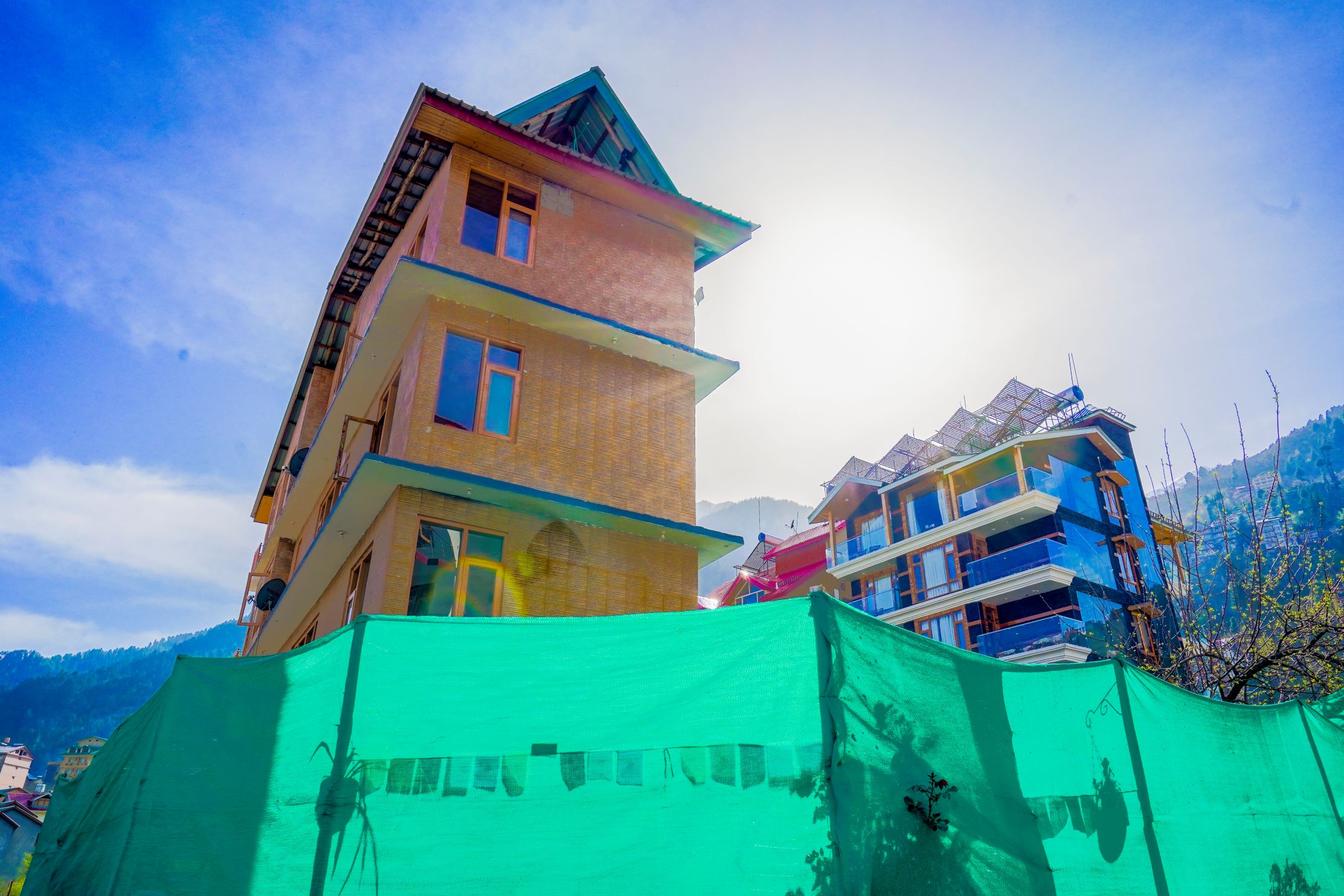 Motherland Cottage. 𝗕𝗢𝗢𝗞 Manali Cottage