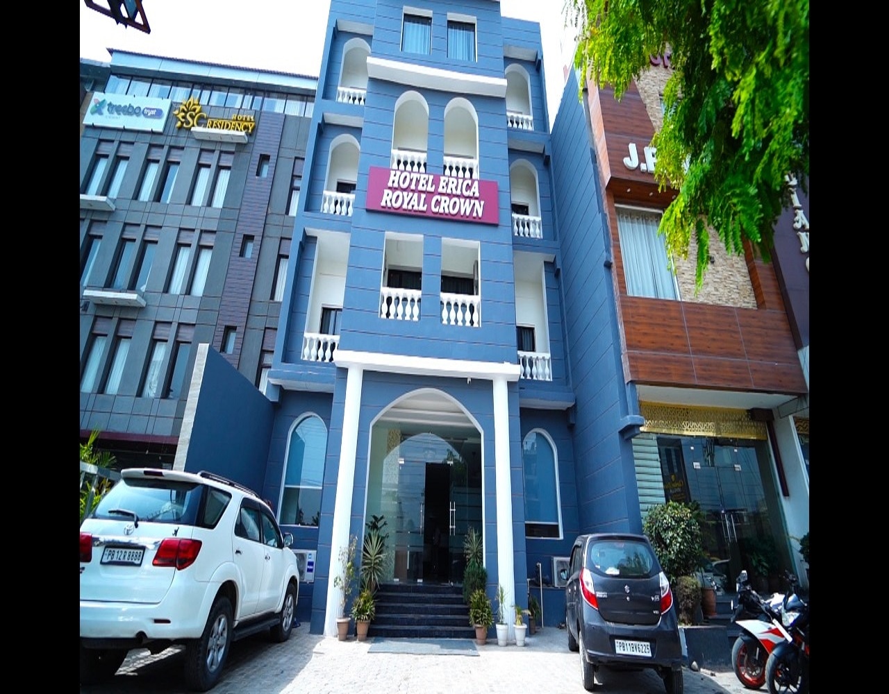 Reviews of Hotel Erica Royal Crown - Hotel in Zirakpur