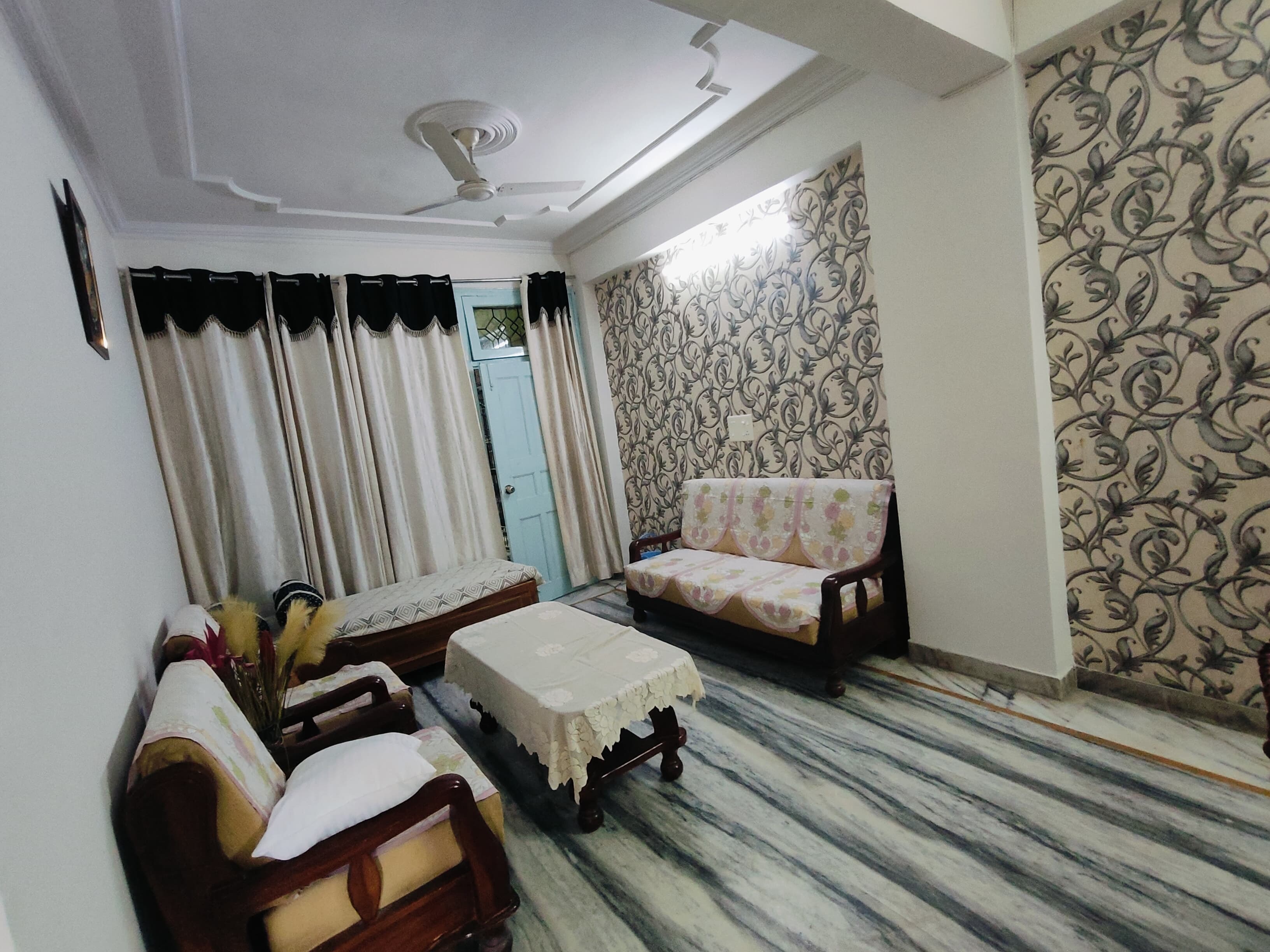 Anant vihar appartment 𝗕𝗢𝗢𝗞 Prayagraj Apartment
