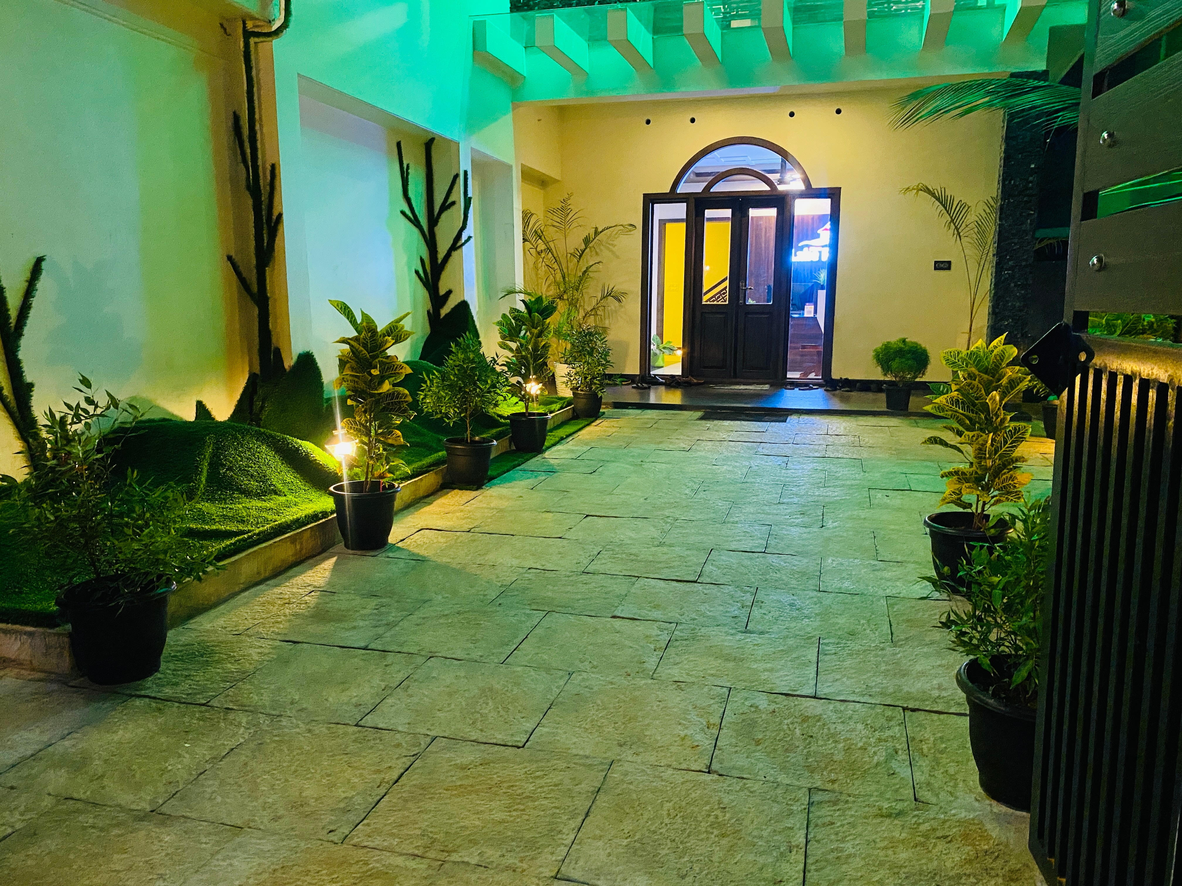 Alice Lake Promise 𝗕𝗢𝗢𝗞 Alleppey Villa