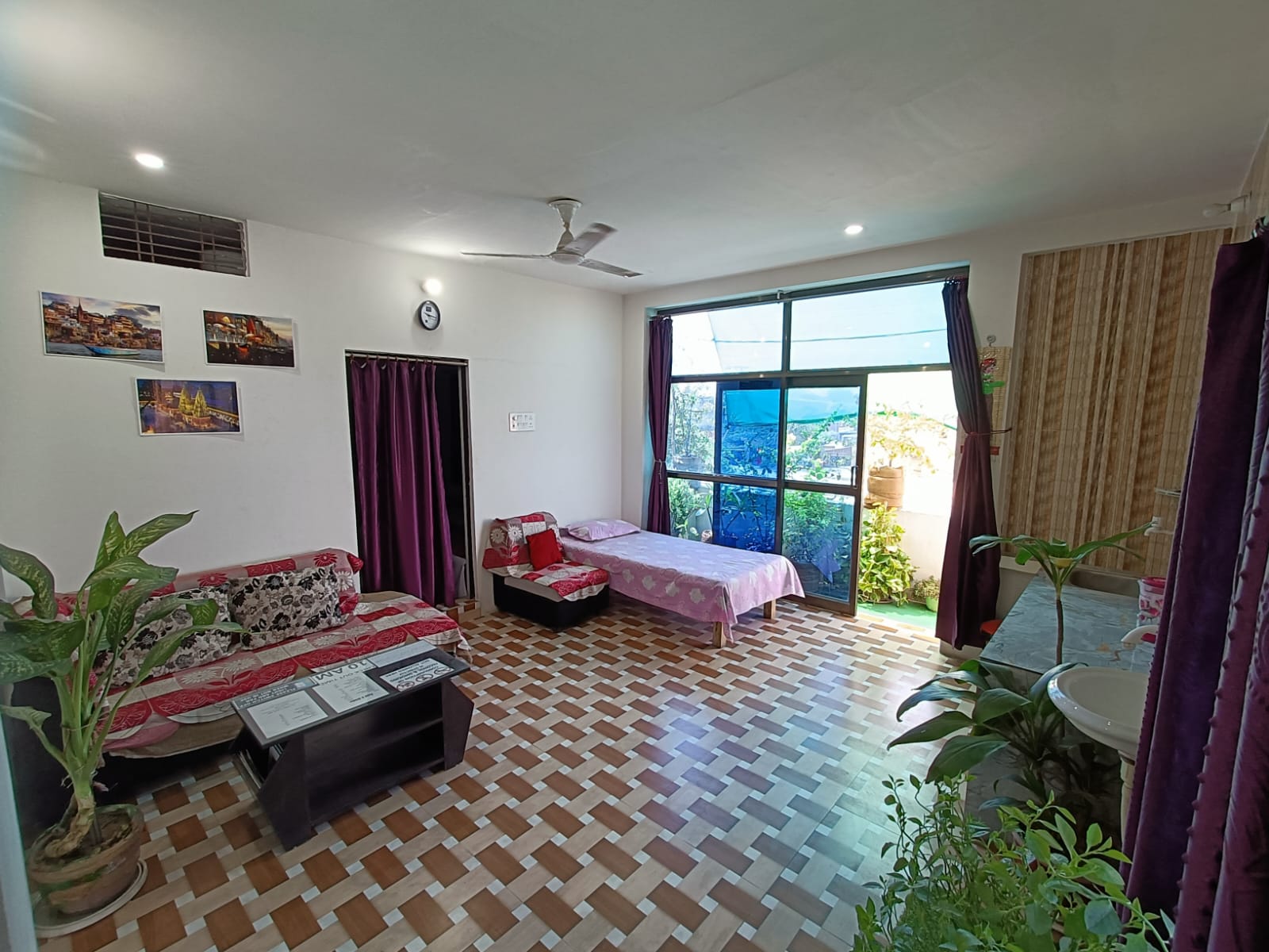 Green stay homestay 𝗕𝗢𝗢𝗞 Varanasi Homestay