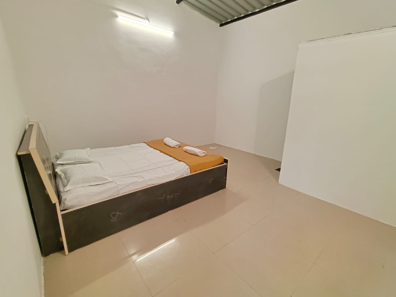 Silver Oak Retreat 𝗕𝗢𝗢𝗞 Sasvad Villa