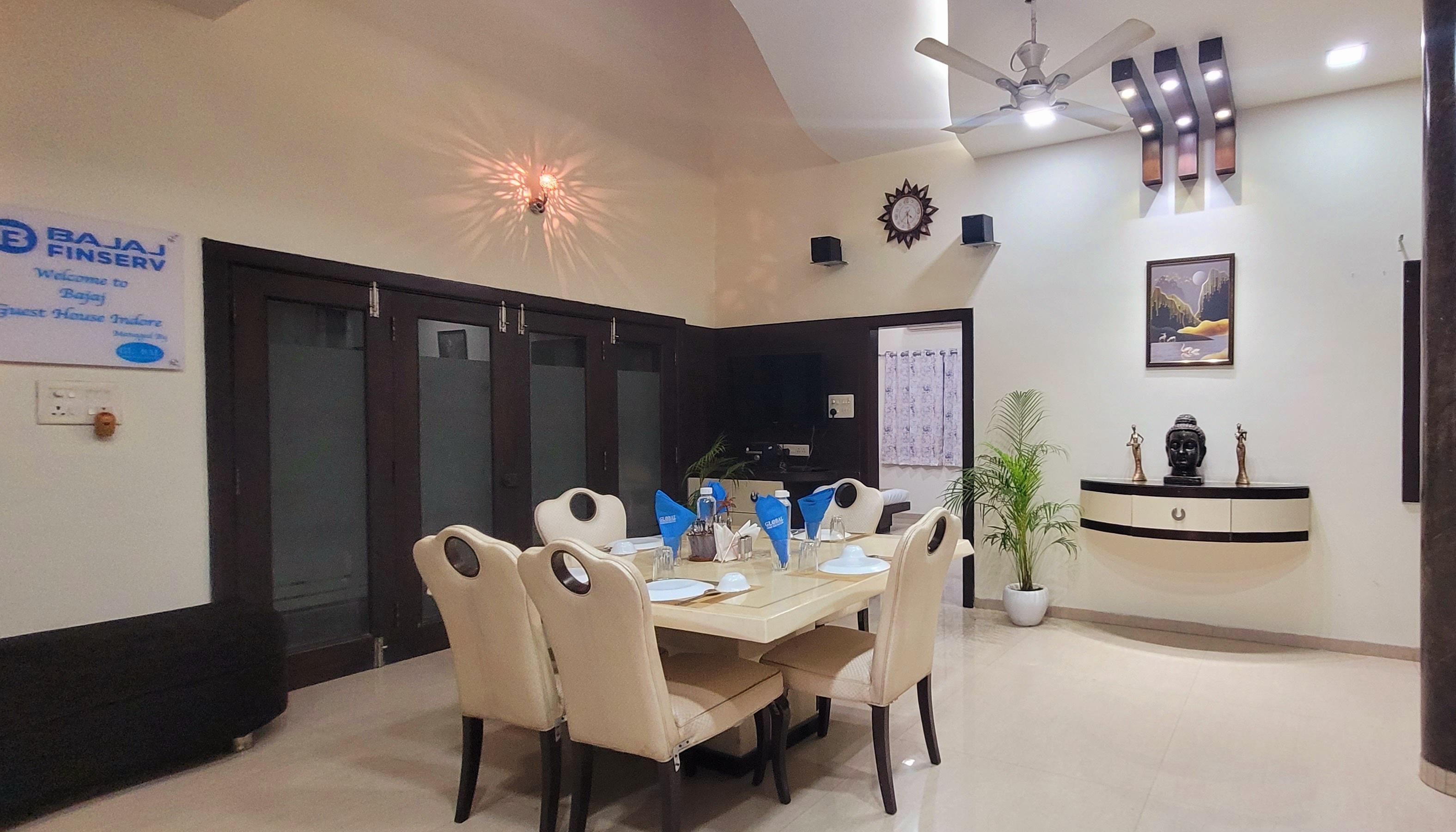 BFL Guest House- Indore 𝗕𝗢𝗢𝗞 Indore Apartment