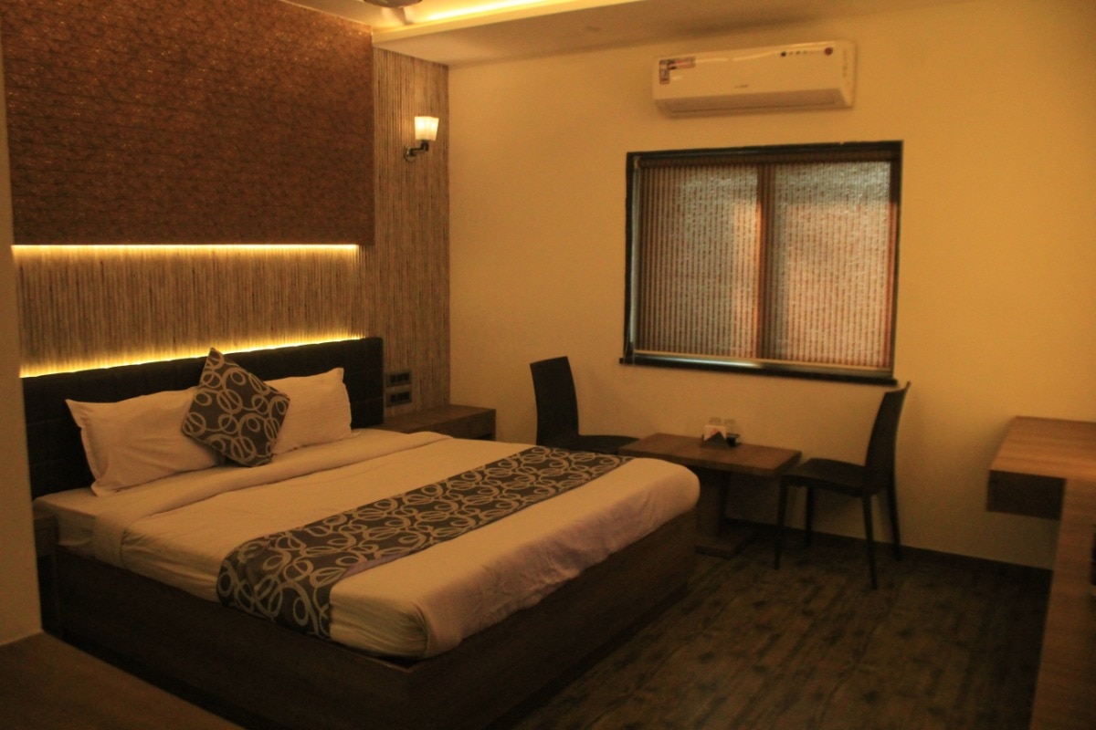 Hotel Sahyadri 𝗕𝗢𝗢𝗞 Talasri Hotel