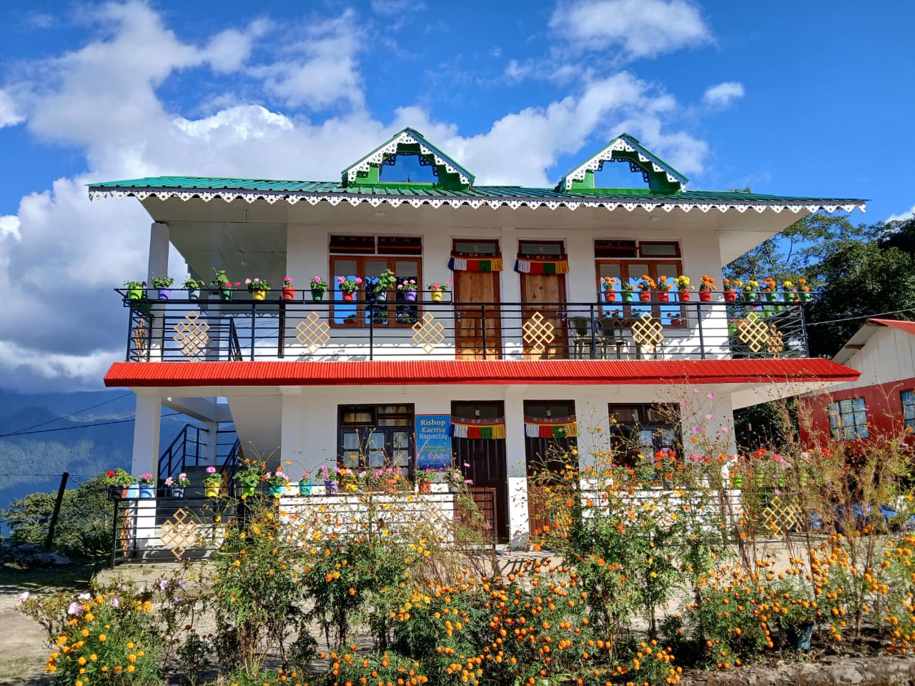 Rishop Karma Homestay 𝗕𝗢𝗢𝗞 Rishyap Homestay