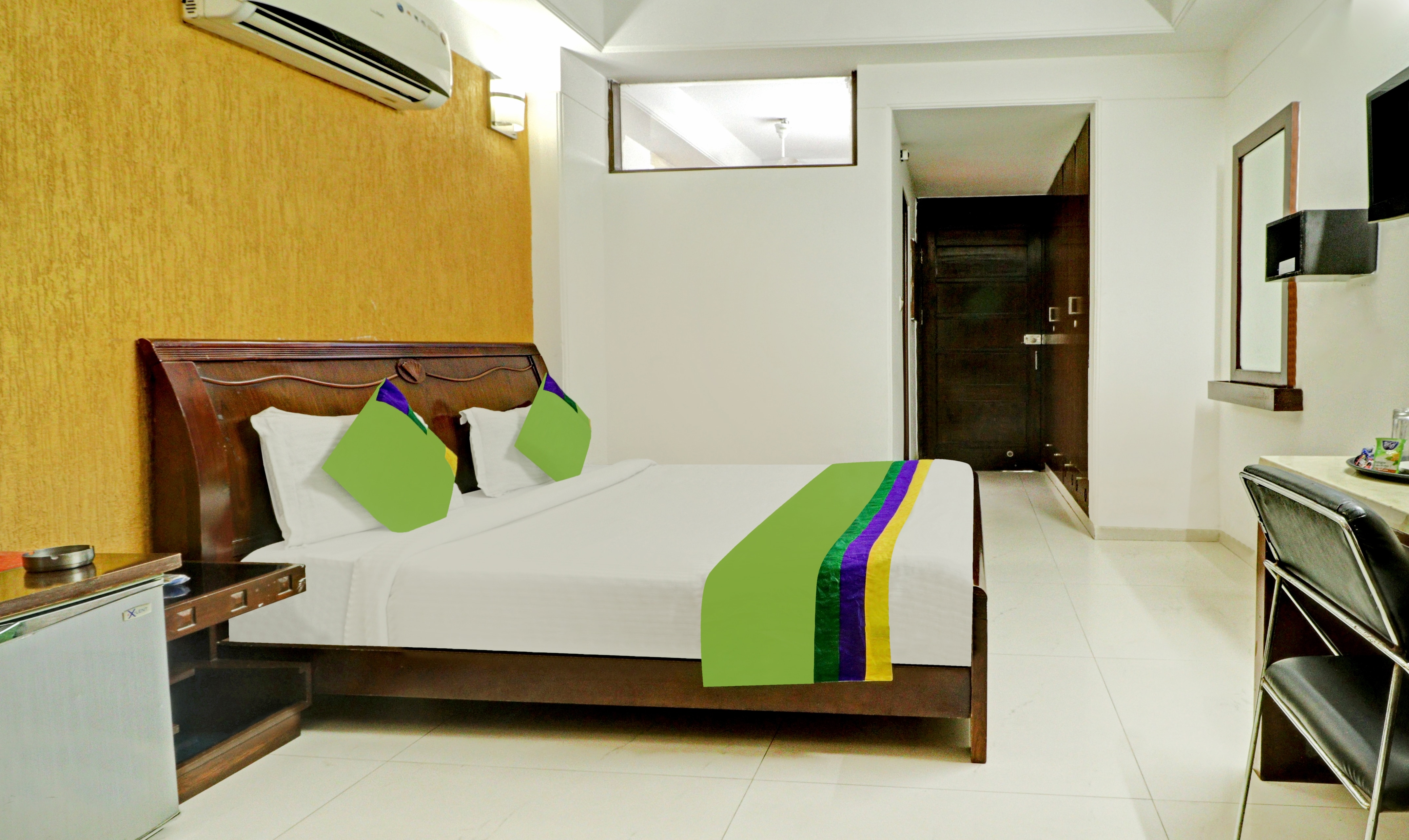 Treebo Sky 5 𝗕𝗢𝗢𝗞 Panchkula Hotel