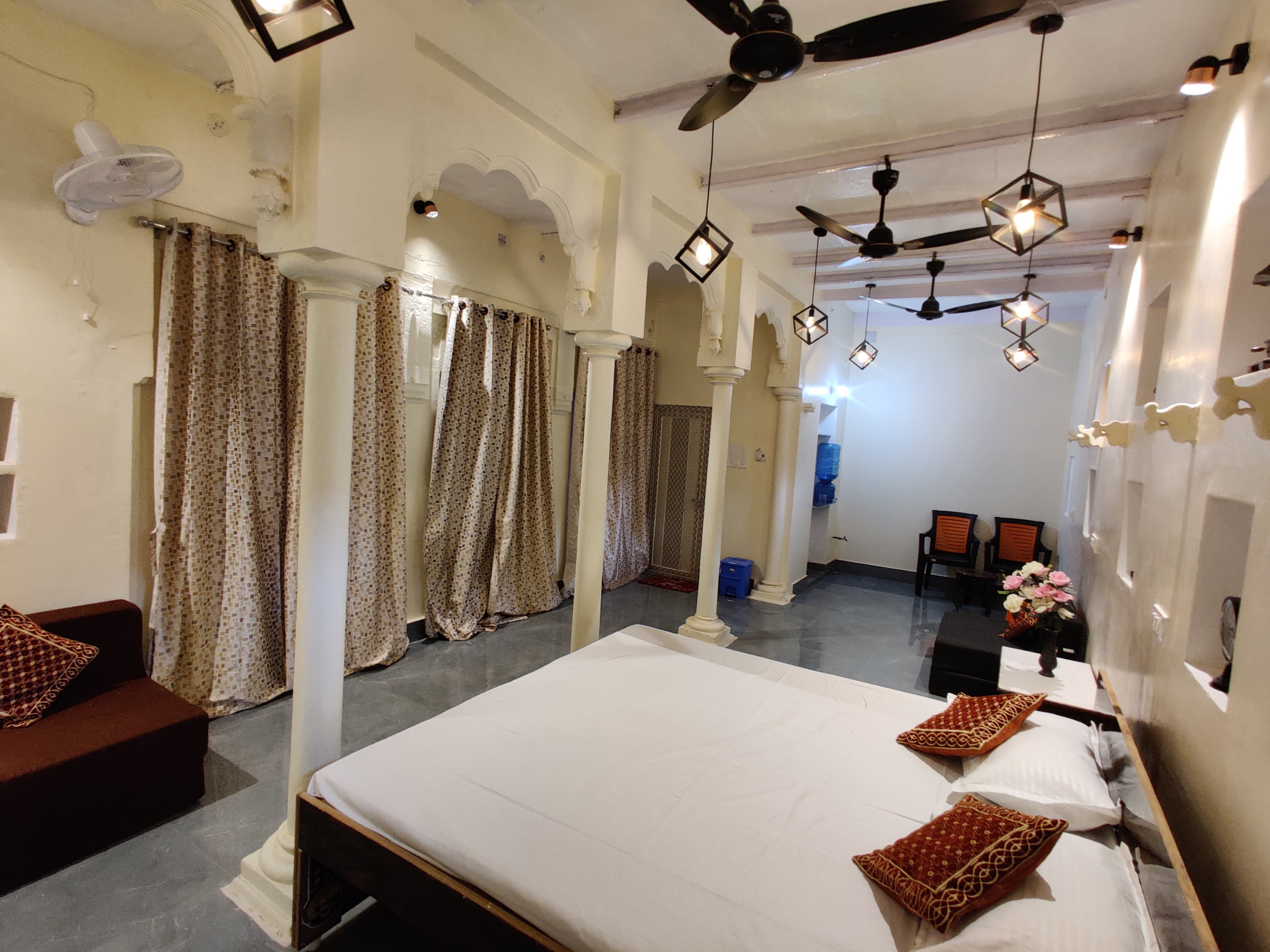 Shivangan homestay 𝗕𝗢𝗢𝗞 Varanasi Homestay