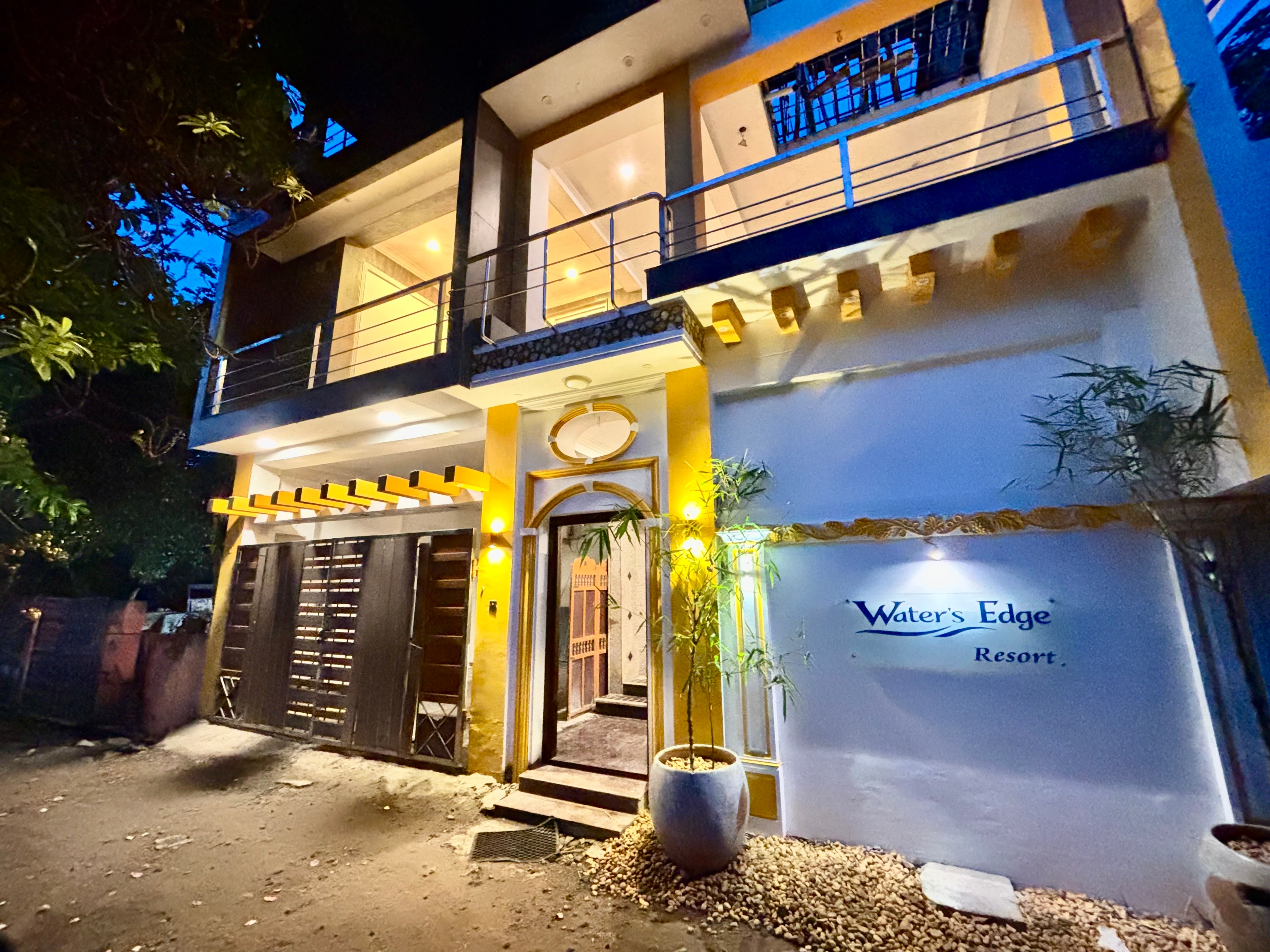 Waters Edge - Villa with Private Pool 𝗕𝗢𝗢𝗞 Pondicherry Villa