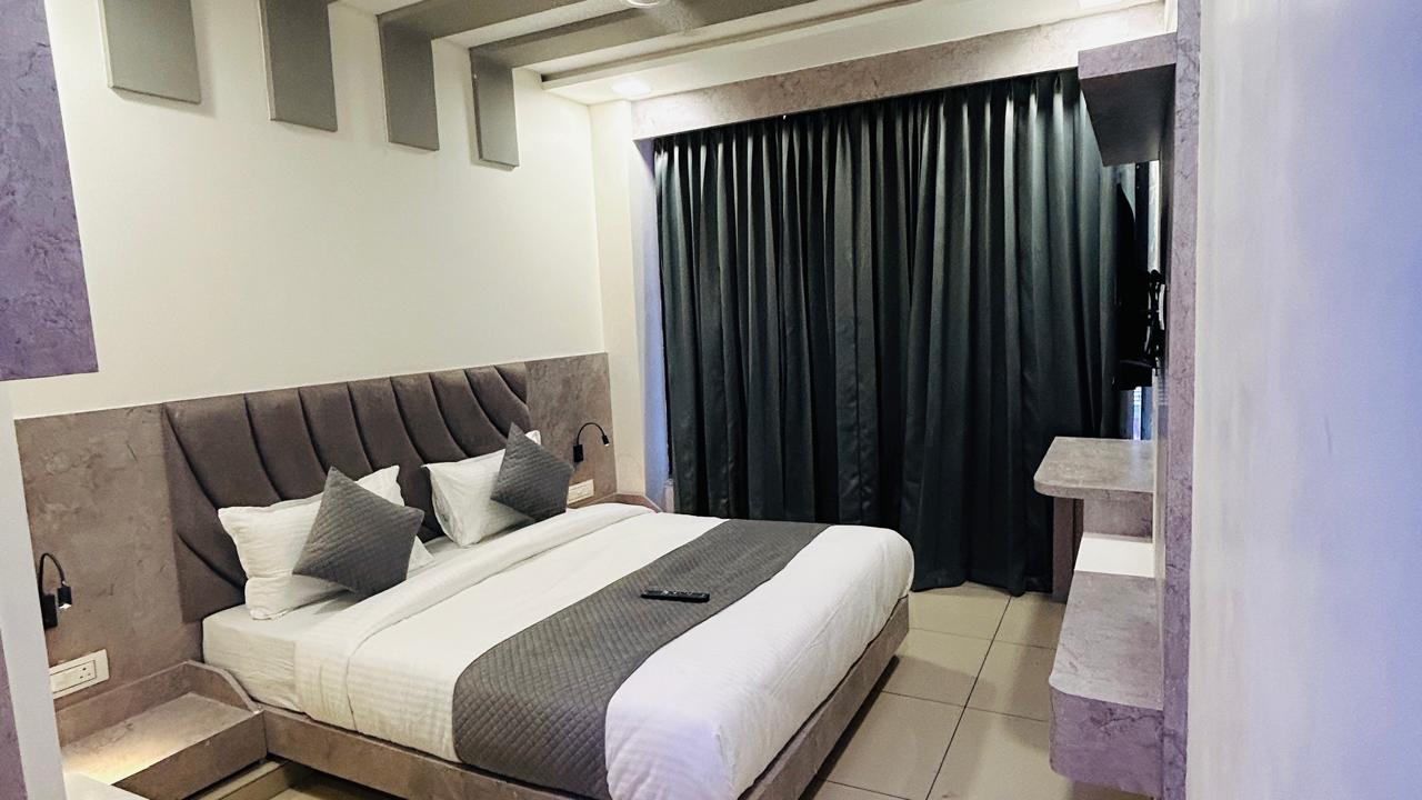 HOTEL REST INN Sanand - Reviews, Photos & Offer
