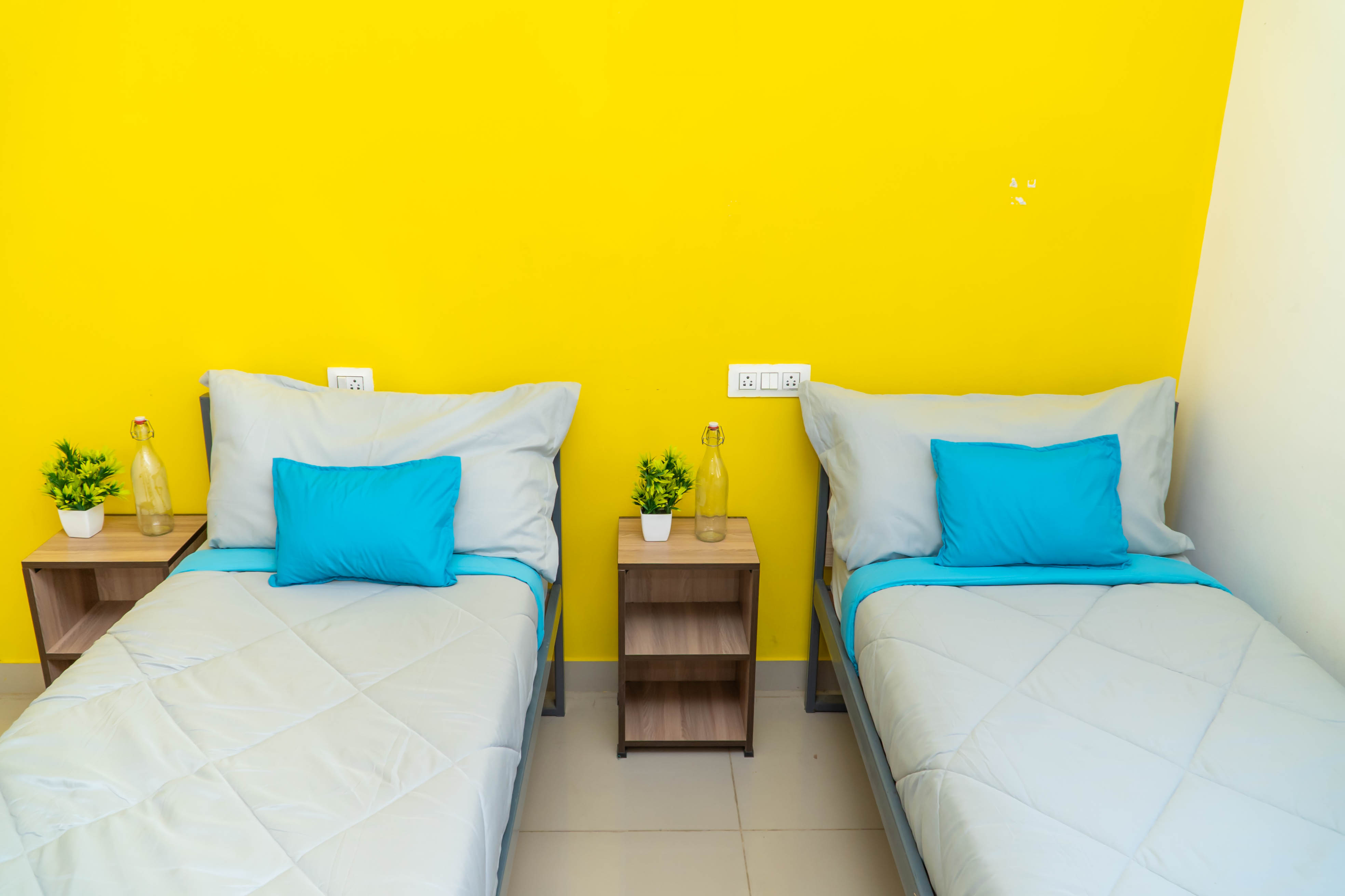 Z Express Estonia C 𝗕𝗢𝗢𝗞 Bangalore Hotel