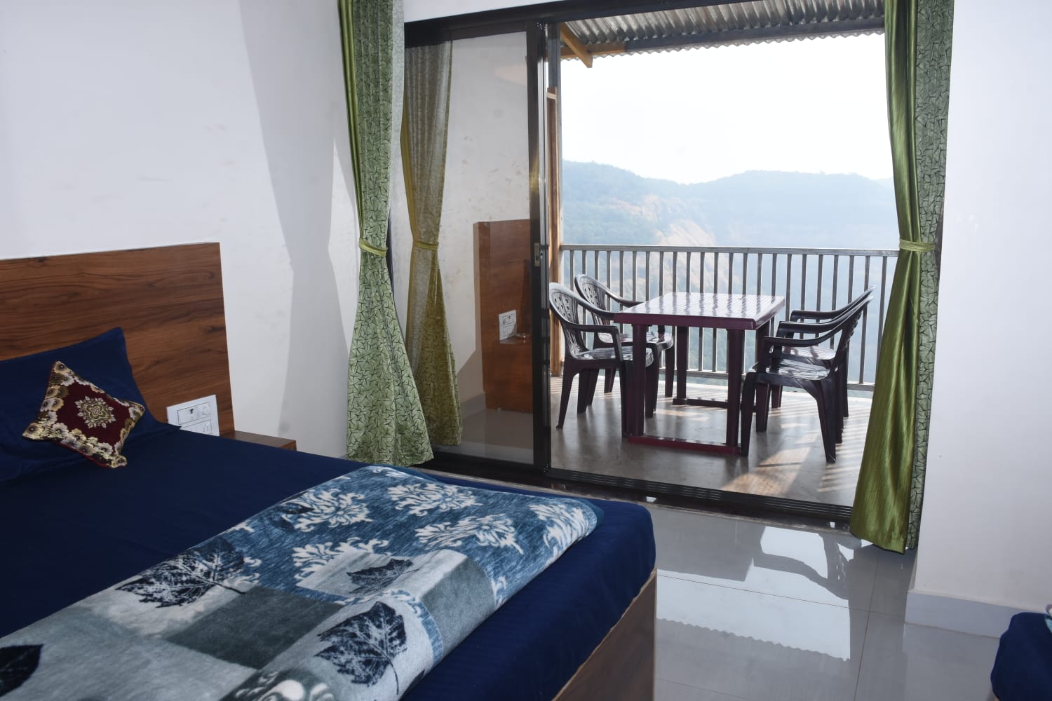 Ram Niwas | Valley View Cottage 𝗕𝗢𝗢𝗞 Matheran Cottage