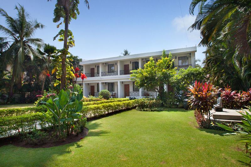 SEA MIST BEACH RESORT 𝗕𝗢𝗢𝗞 Goa Resort
